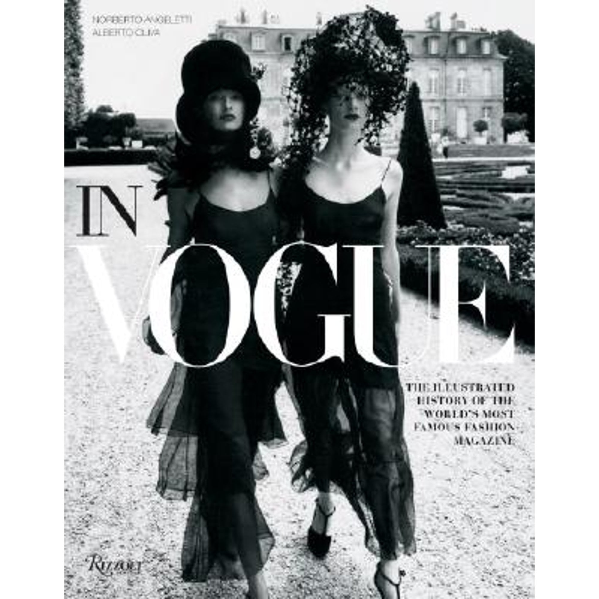 Pre-Owned In Vogue: An Illustrated History of the World's Most Famous ...