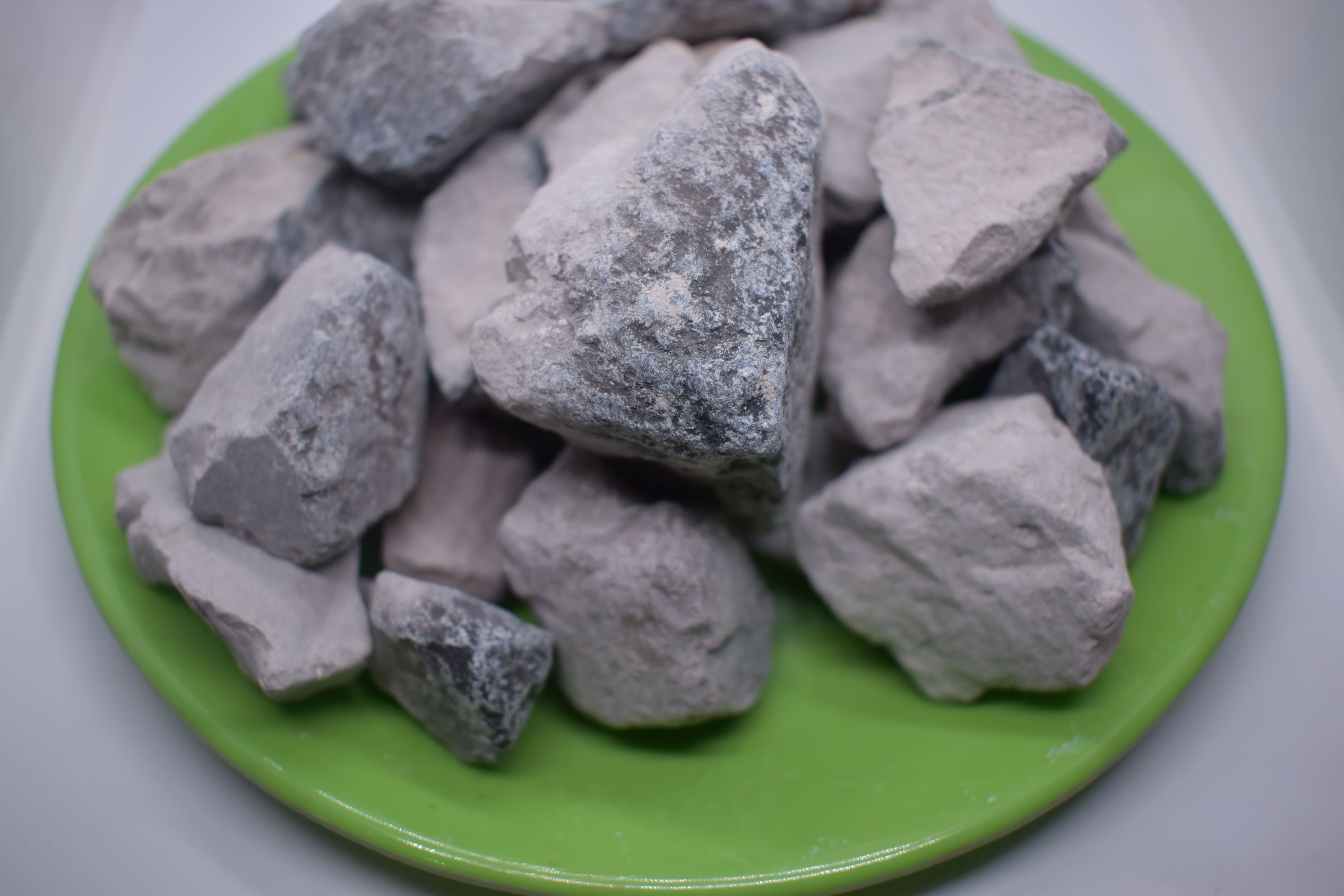 India Clay Roasted Matapuligite Clay, Medium-Hard Crunchy, Smoky BBQ ...