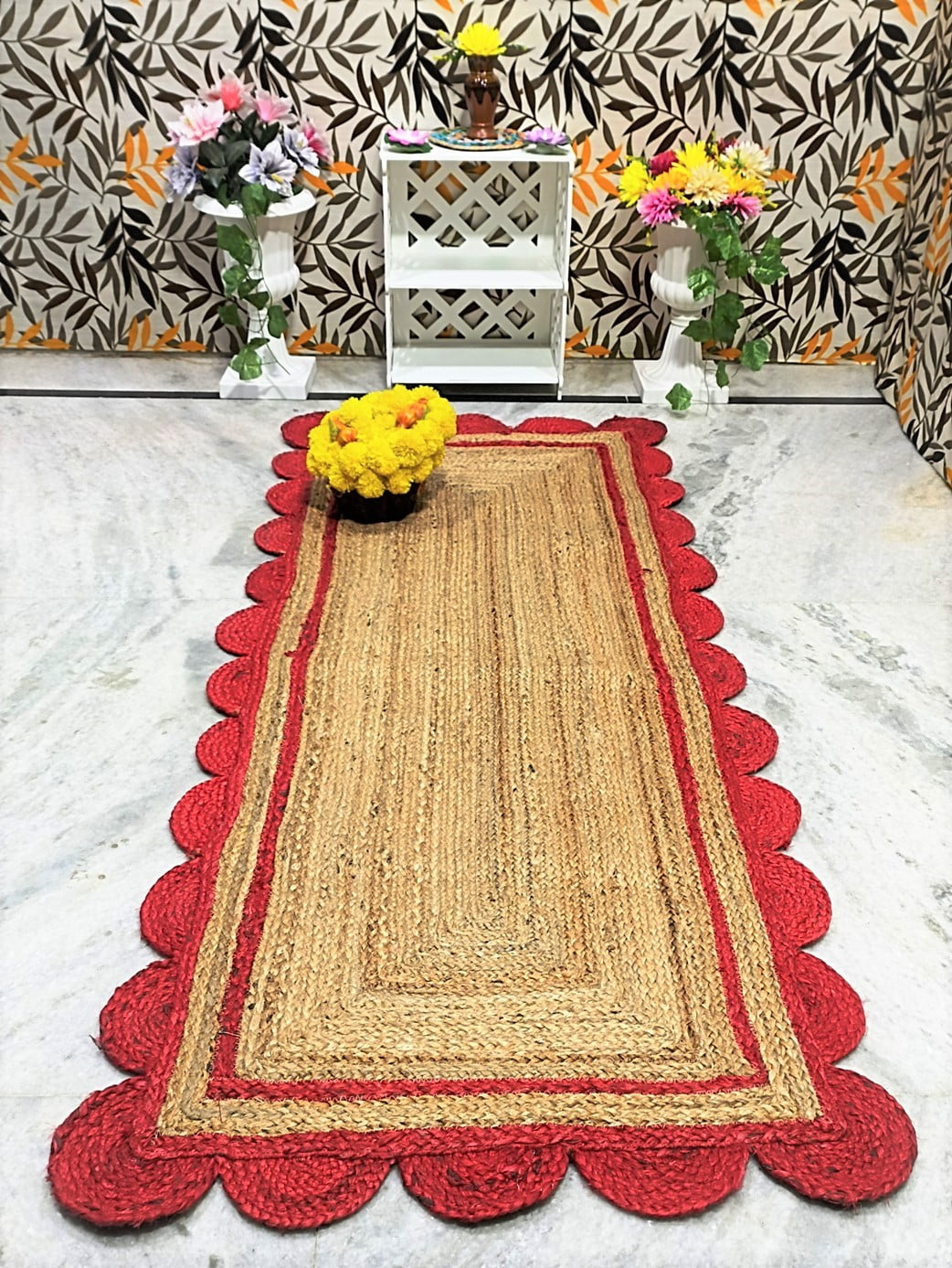 Indian Handmade Braided Natural Pure Jute with Red Scalloped Design ...