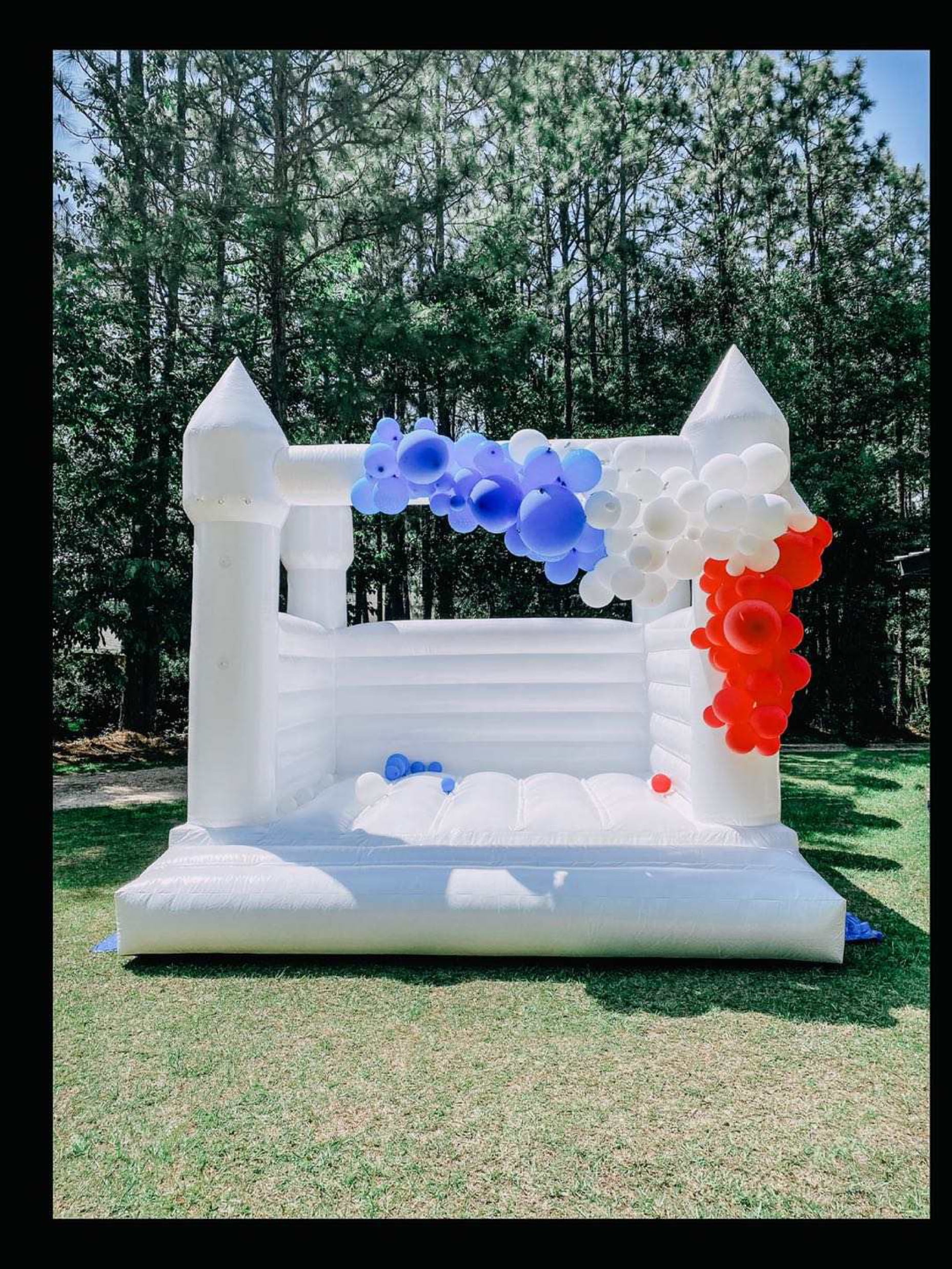 White Inflatable Bounce House with Air Blower, Jumper Bouncy Castle for ...