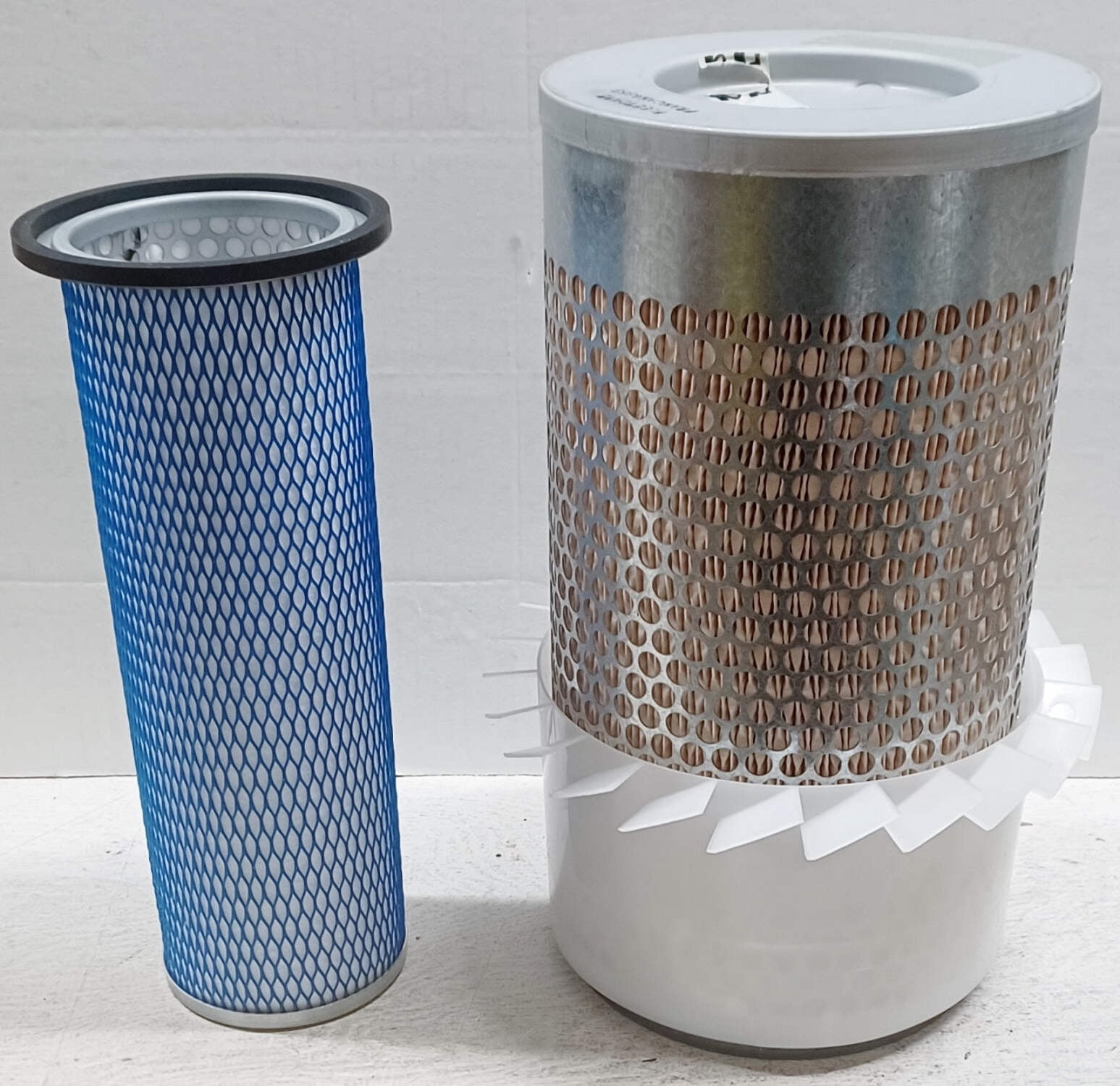 Inner Outer air filter set for International IH 485XL 585 595 684 685 ...