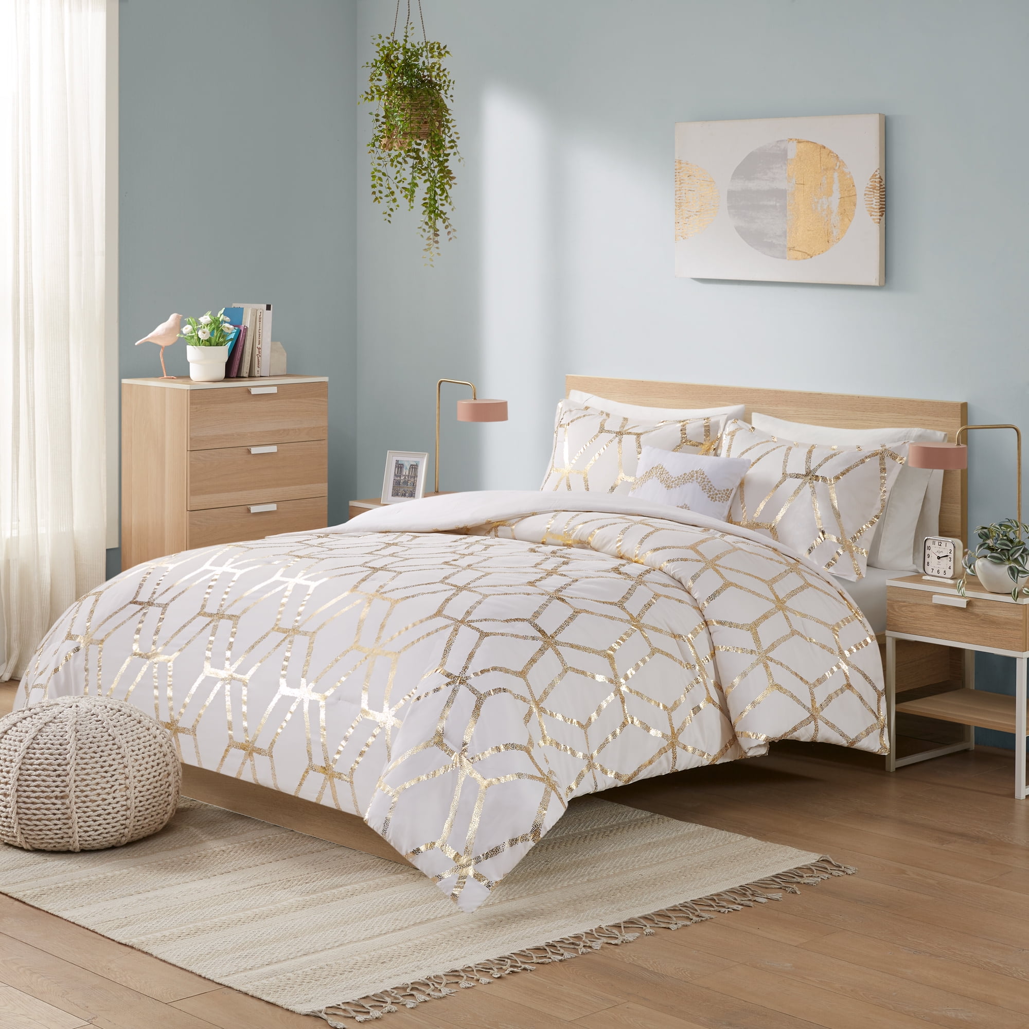 Intelligent Design 4-Piece Ivory/Gold Vivian Comforter Set, King ...