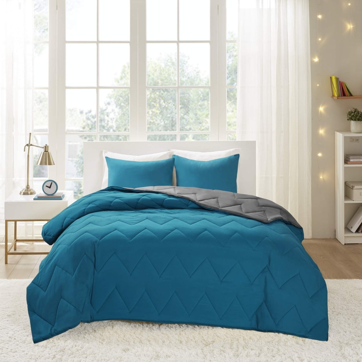 Intelligent Design Trixie Chevron Teal/Grey Reversible Down Alternative ...