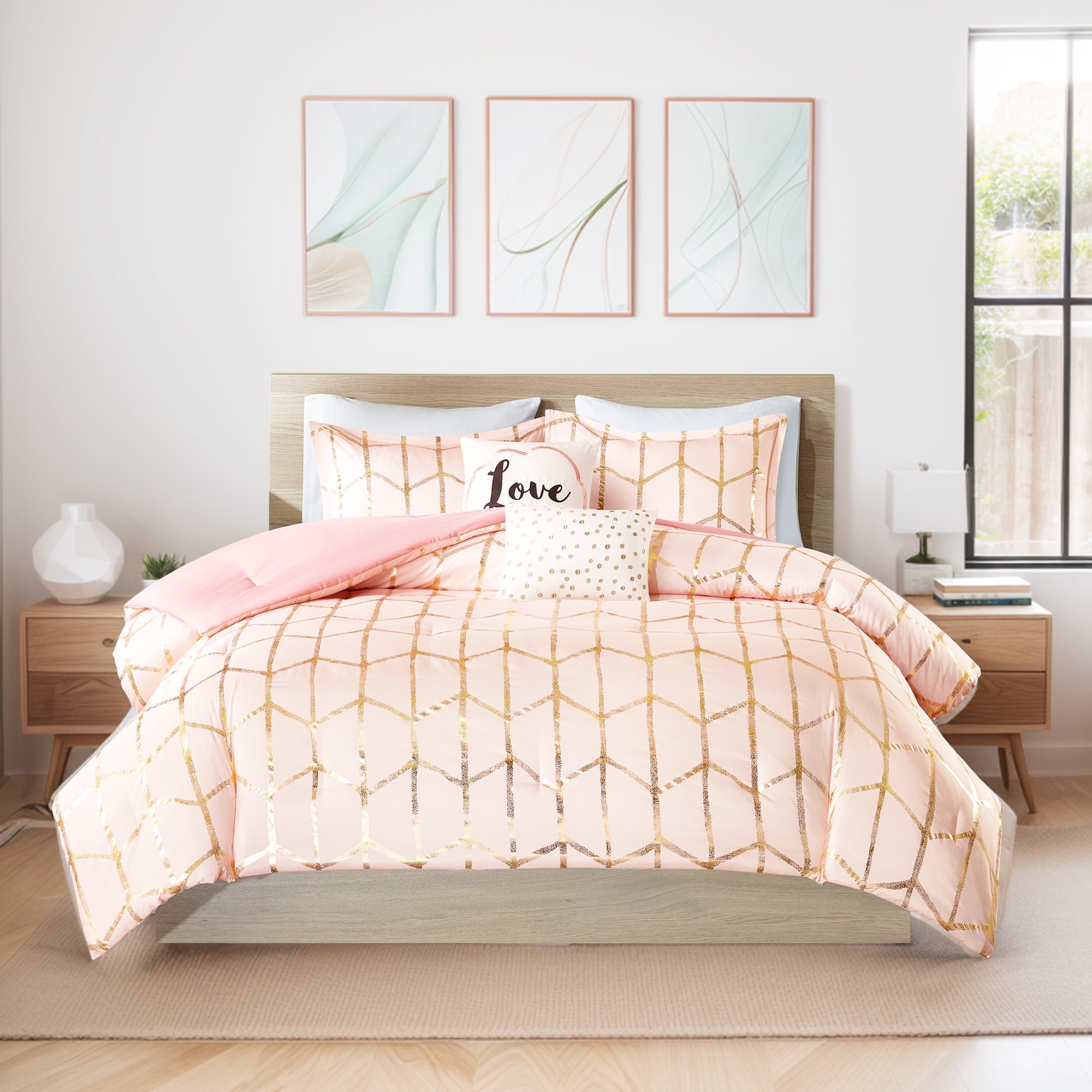 Intelligent Design Raina Metallic Printed Comforter Set in Blush and ...