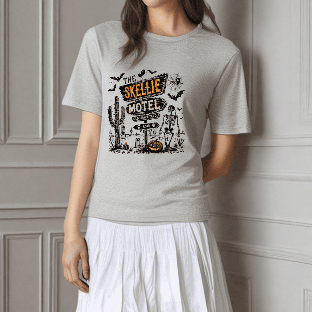 Interesting Halloween costumes，Graphic Print Tee, Vintage Horror Costume T-Shirt, Spooky Humor ...