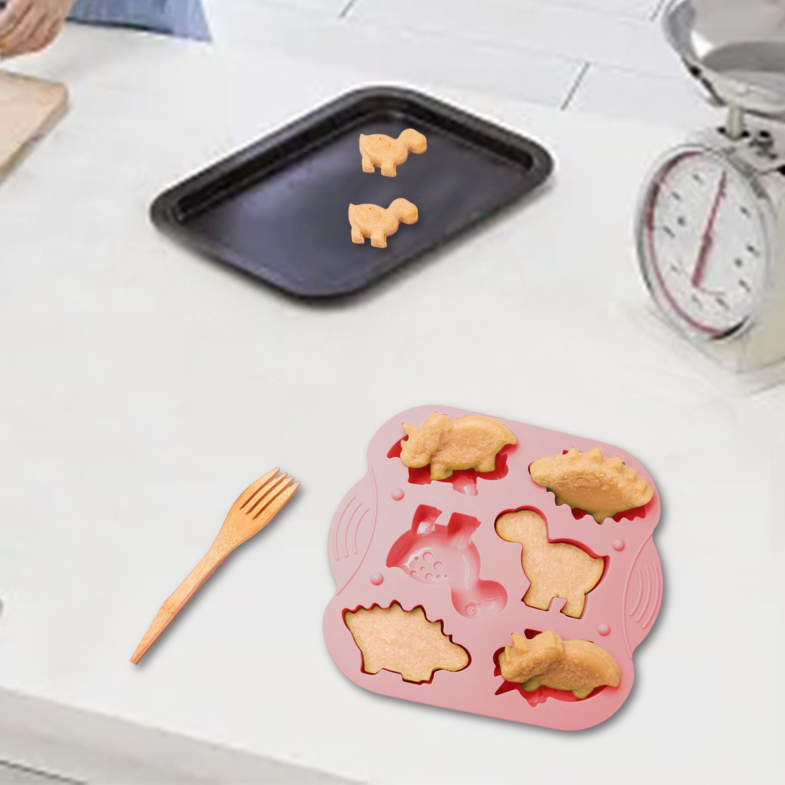 Iodue Cookie Cutters New DIY Platinum 6 Even Silicone Dinosaur Rice ...