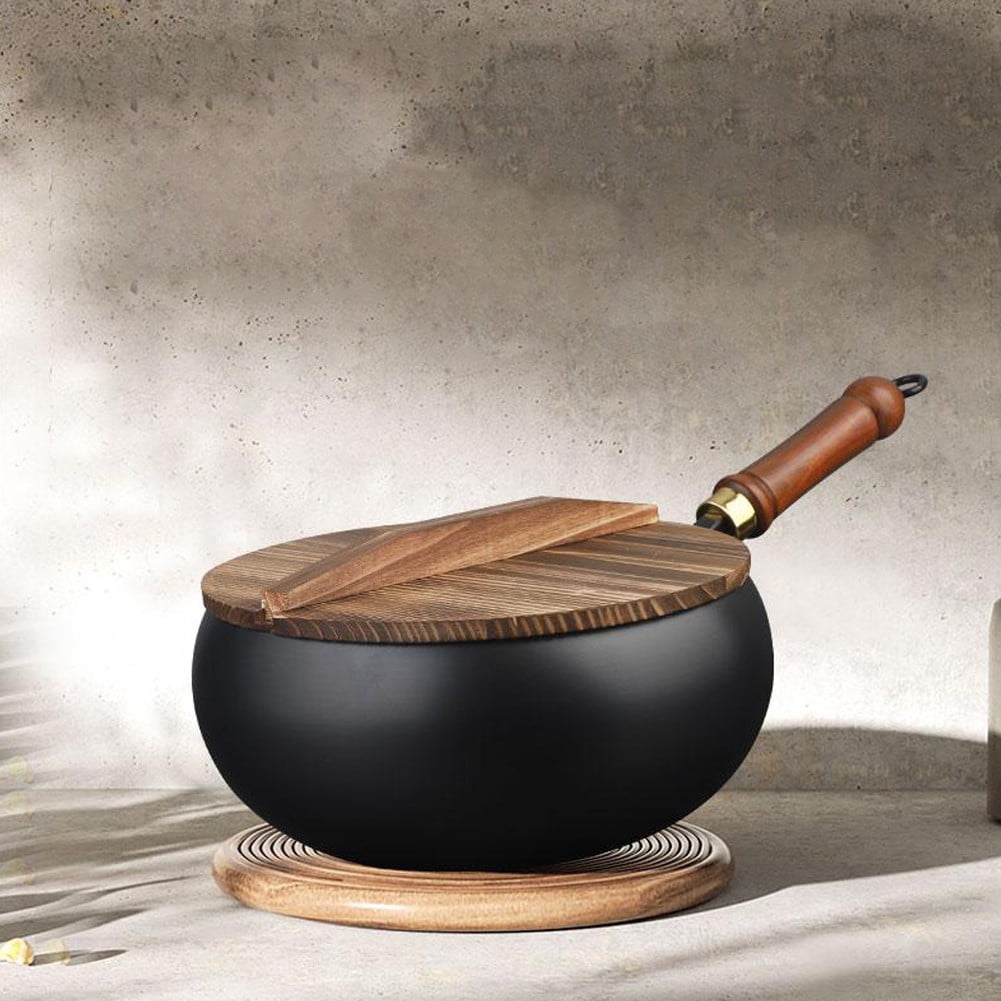 Iron Pot Belly shaped Small Wok for Cooking, 24cm Diameter with Wooden ...
