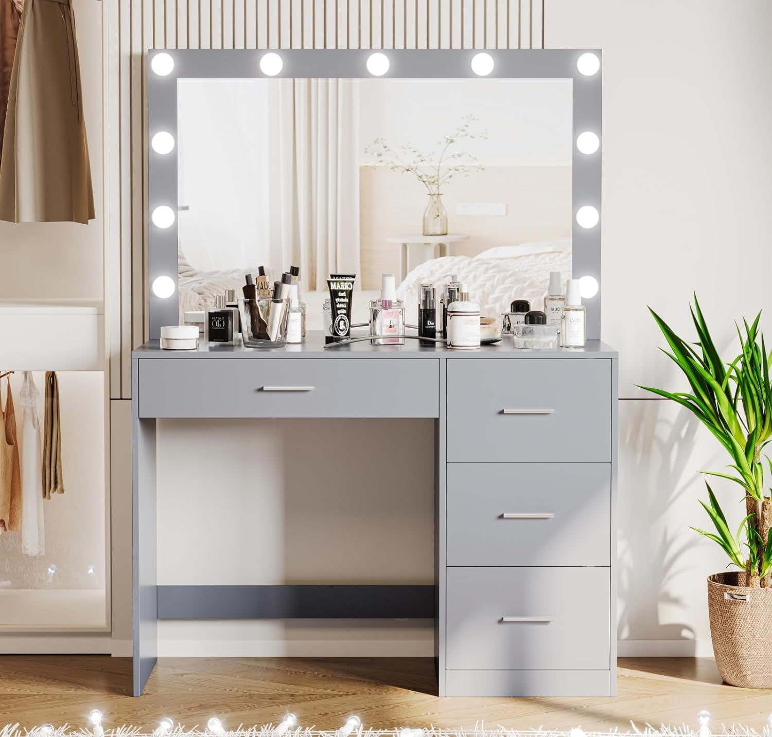 Irontar Makeup Vanity Table, Vanity Desk with Large Mirror and 11 LED ...