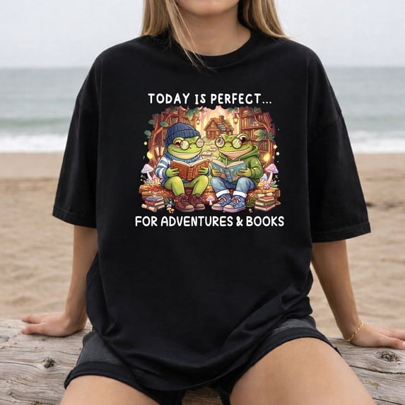It’s a Good Day to Read a Book Frog T-Shirt – Funny Bookish Gift Tee ...