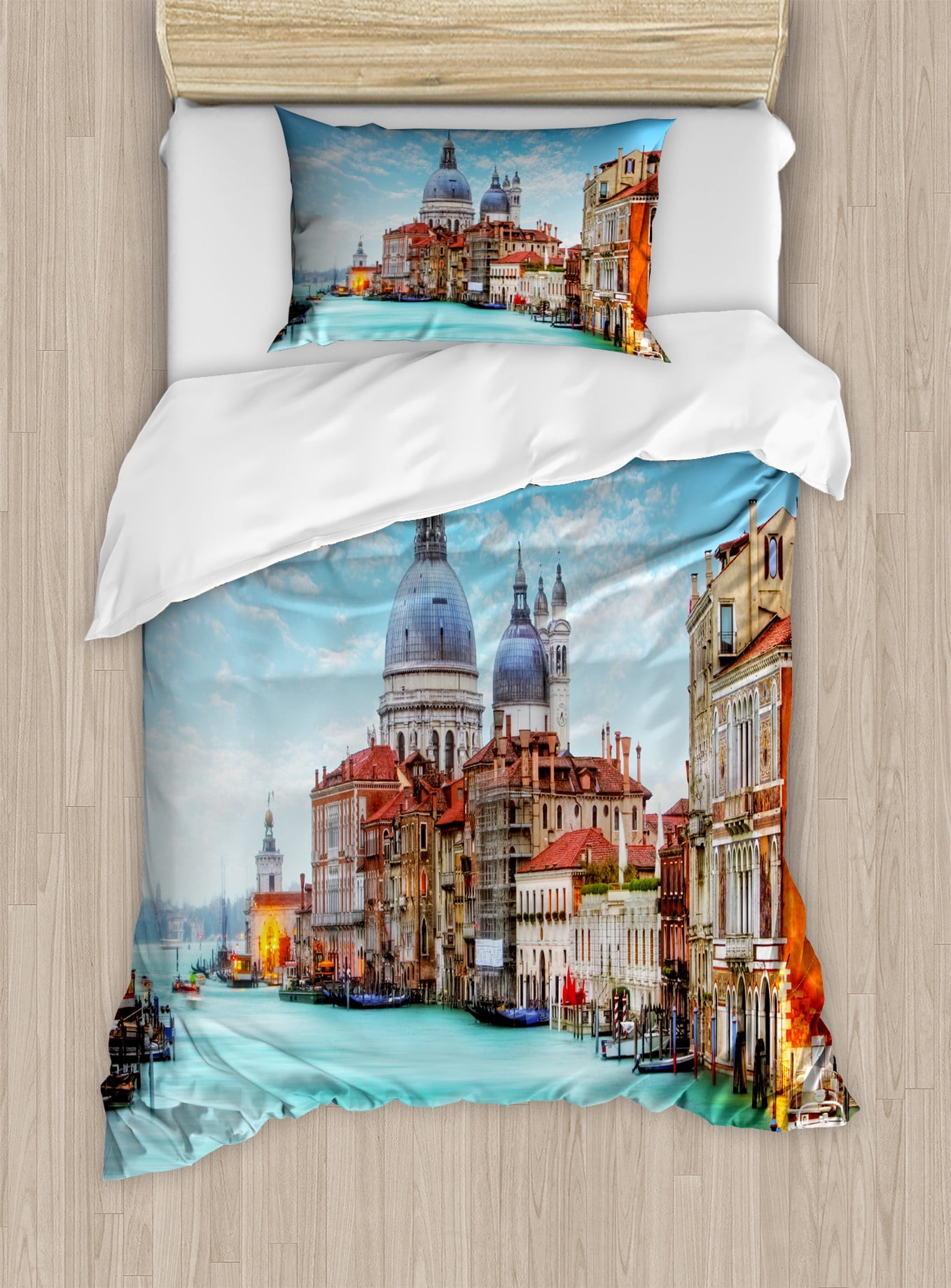 Italy Duvet Cover Set, Image of the Grand Canal in Venice Italy and ...