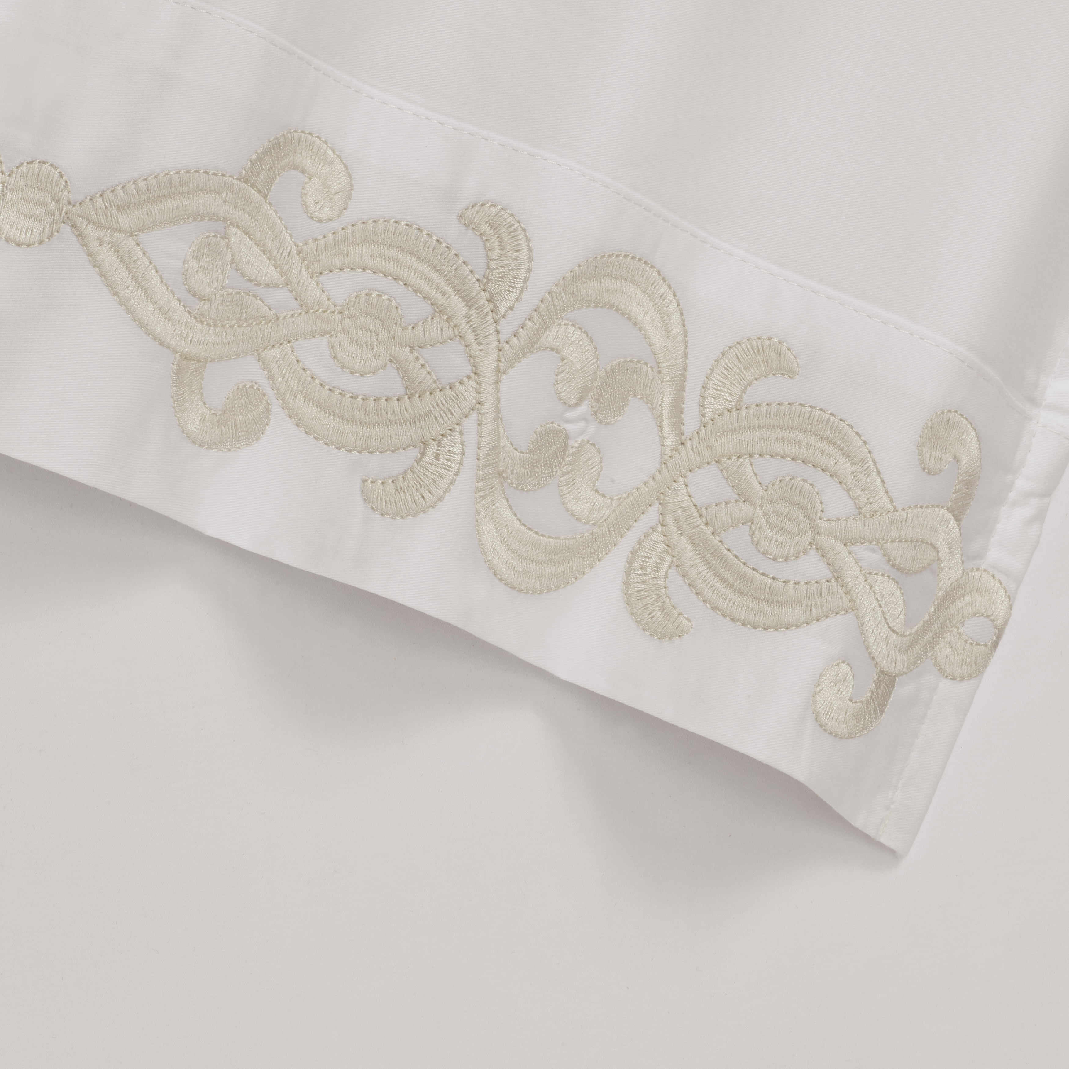 J. Queen New York Imperial Embroidered Sheet Set King - Ivory - Walmart.com