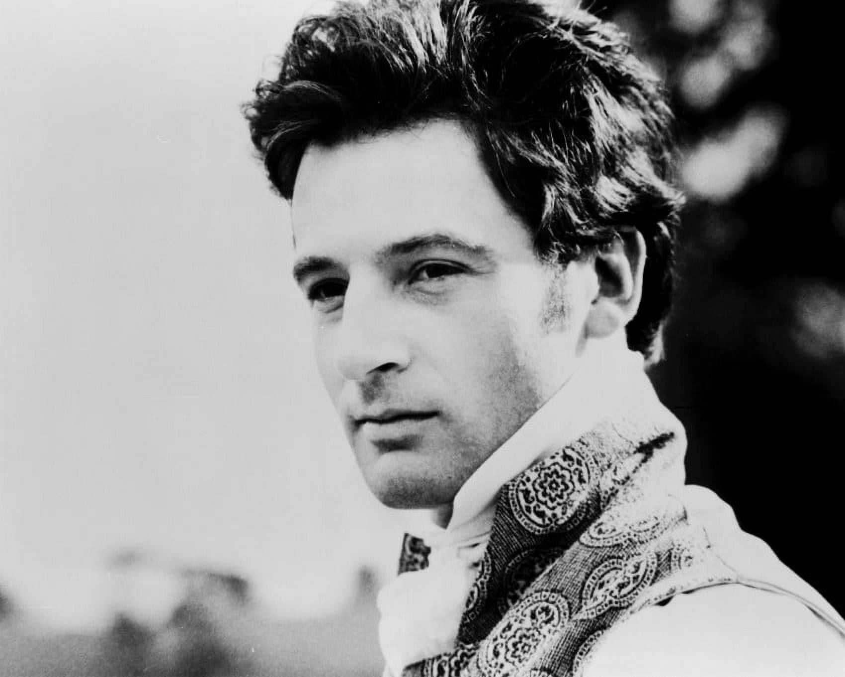 JEREMY NORTHAM B&W 24X36 PosterGRAPH - Walmart.com