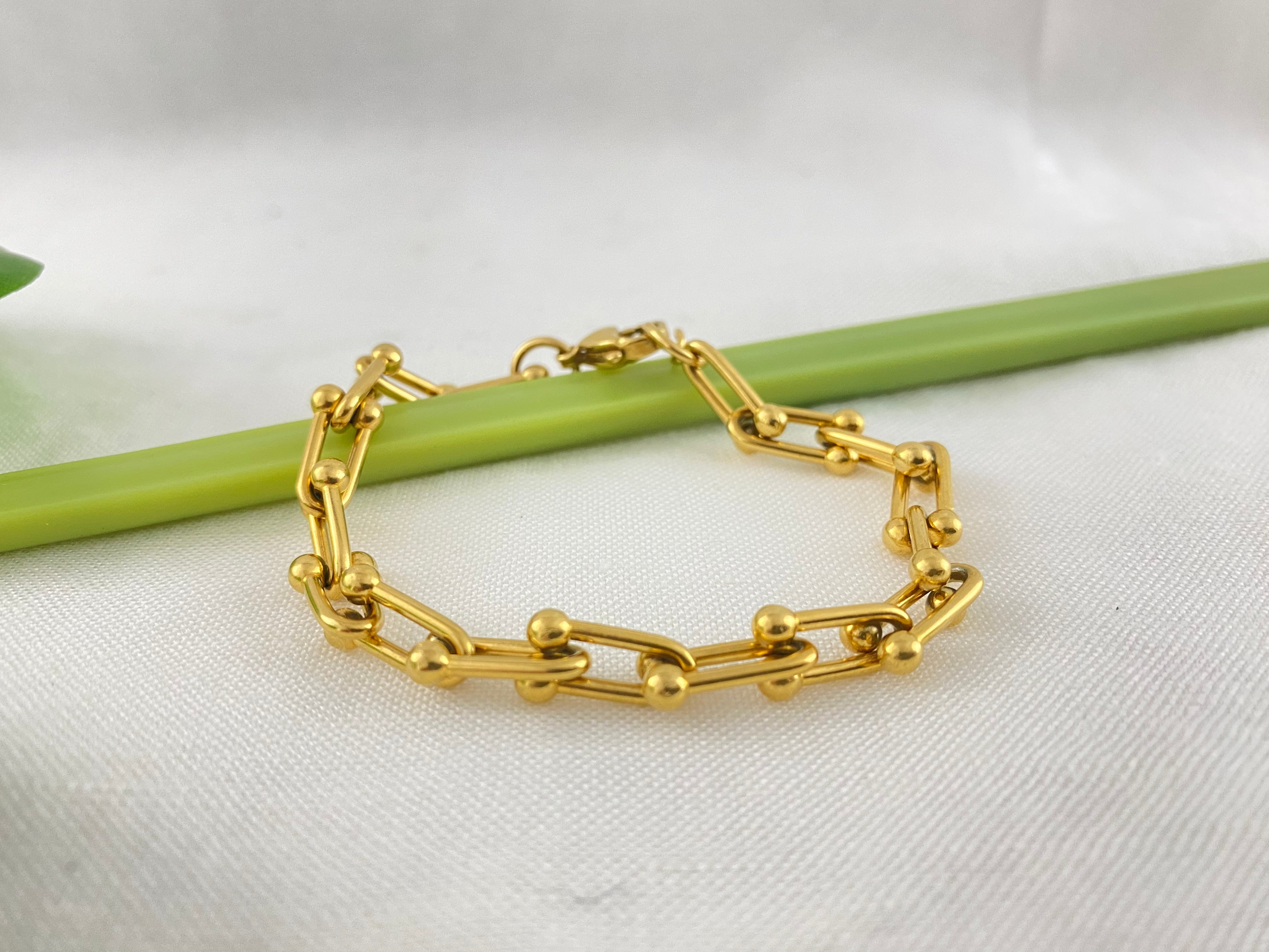 JERRIAH Polished U Shape Chain Bracelet - Walmart.com