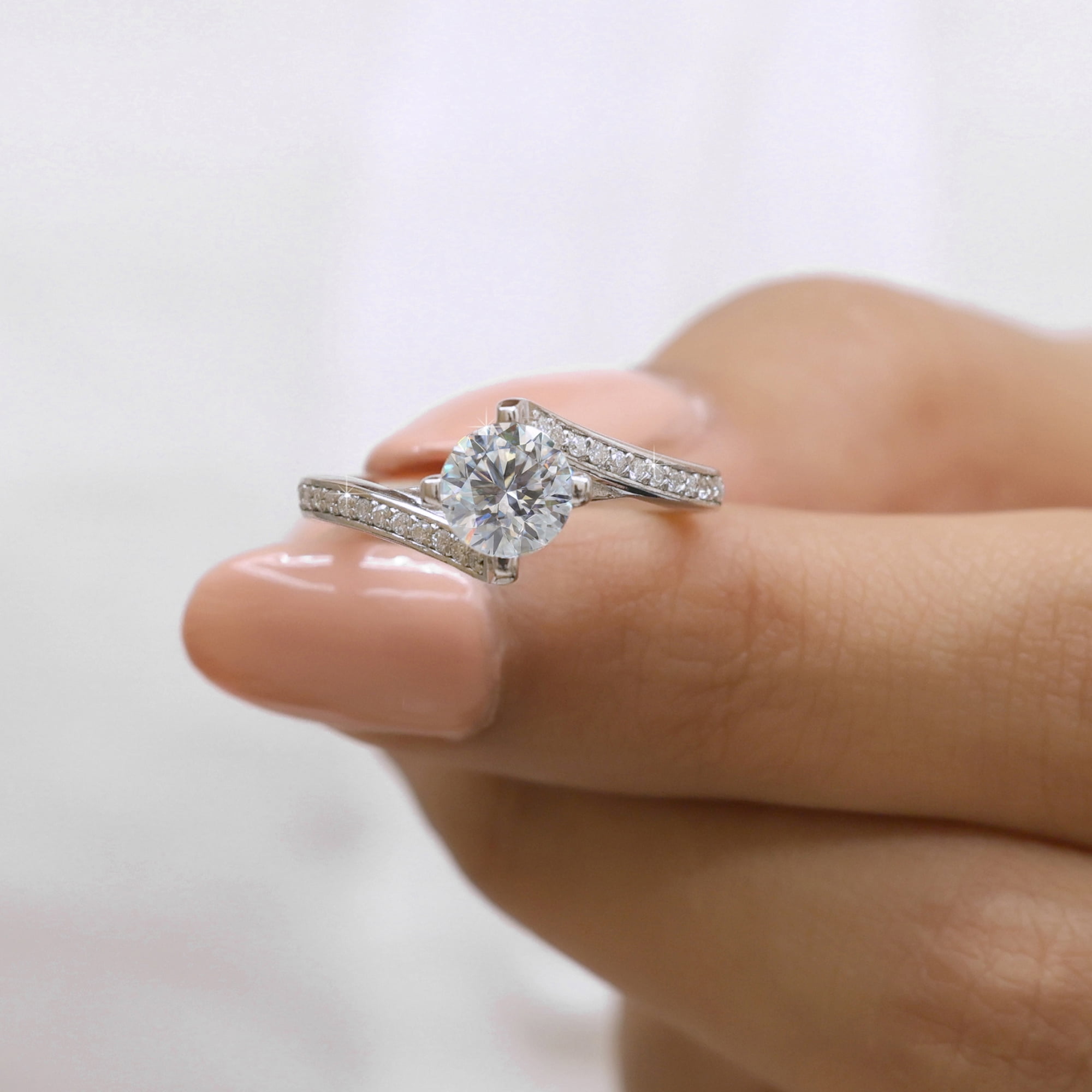 JEWELEGANT 1.15 Ct Round Brilliant Cut Moissanite Engagement Ring ...