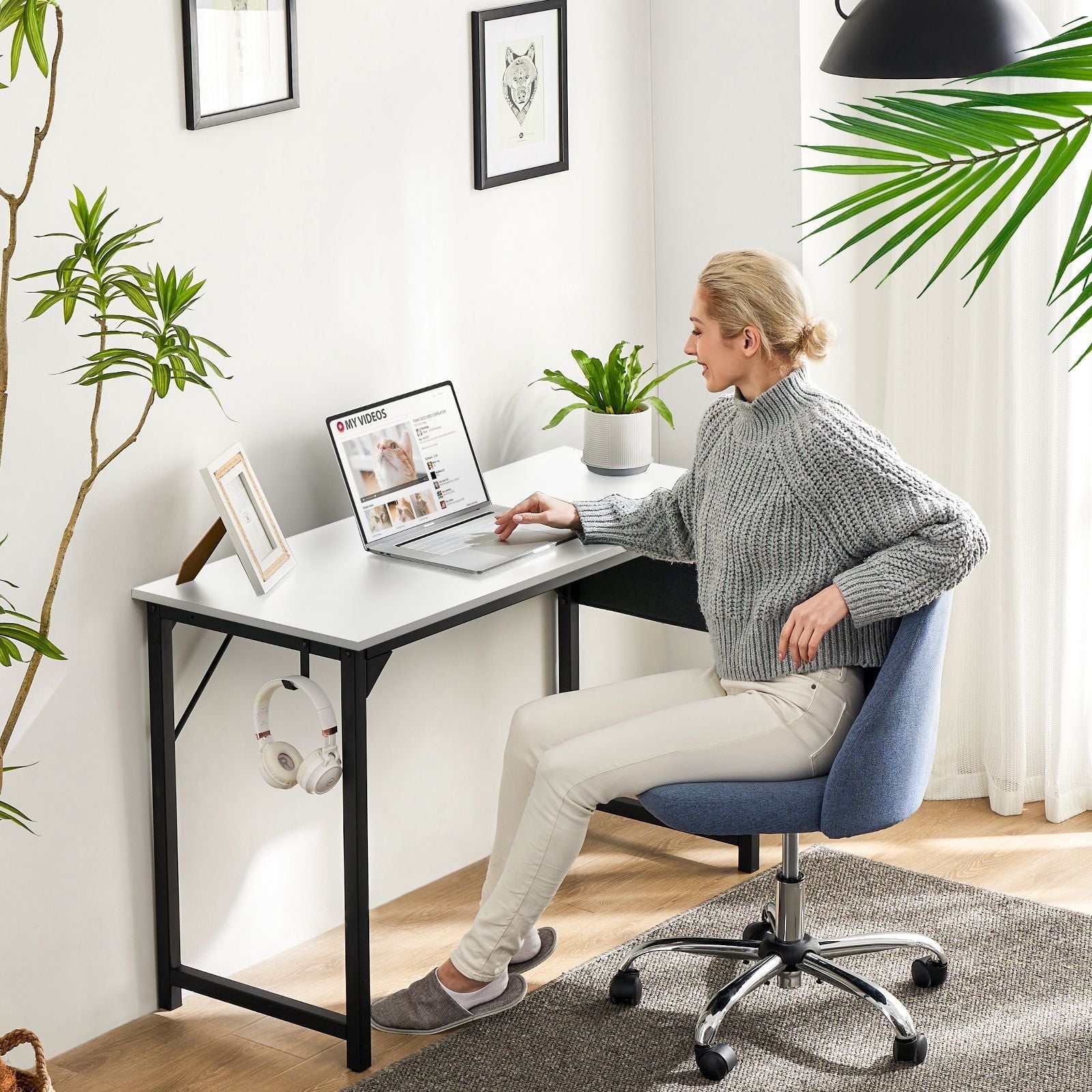 JOINSUN Small Computer Desk with Organizer Pouch and Headphone Hook for ...