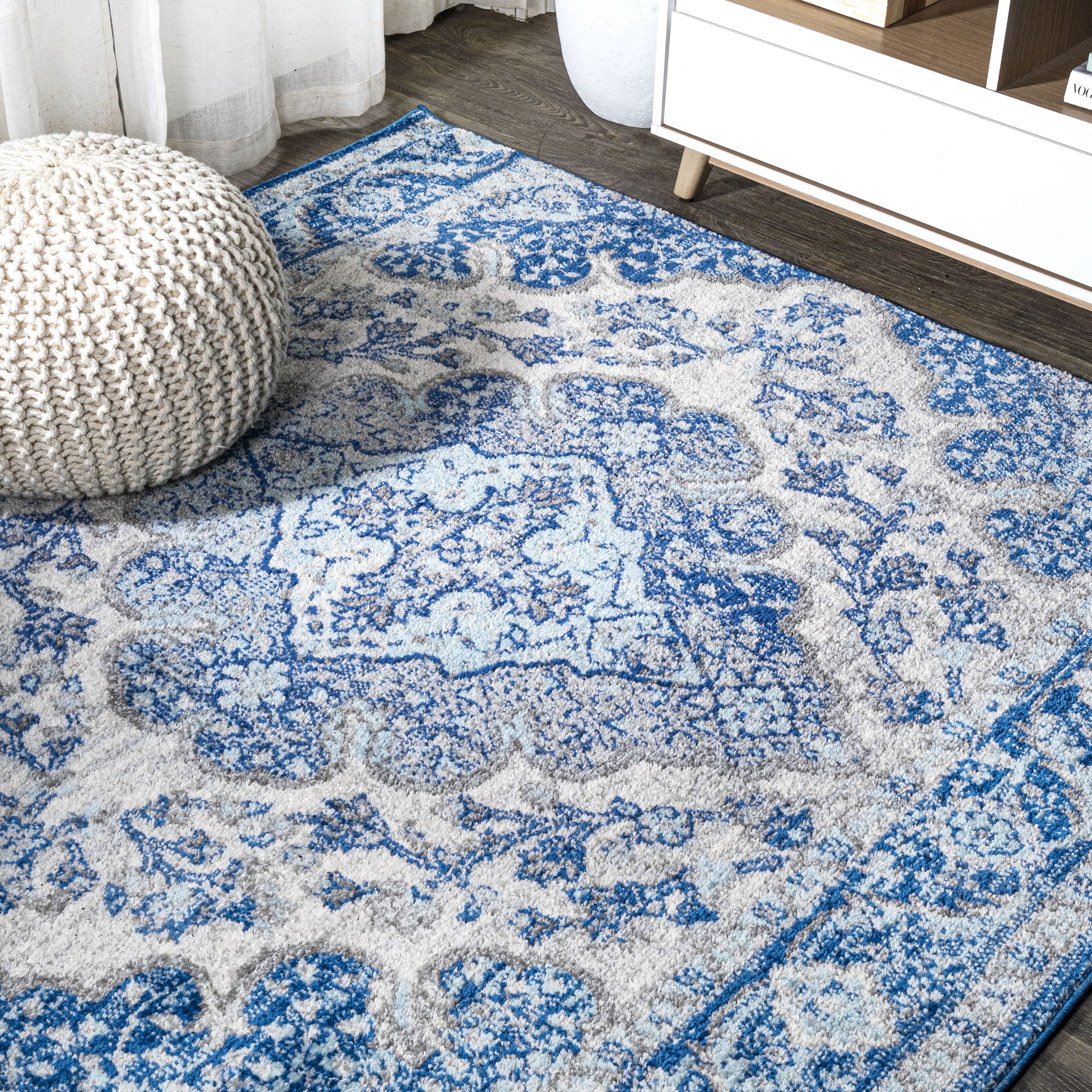 JONATHAN Y BOHEMIAN FLAIR 5' Square Area Rug, Vintage Medallion - Cream ...