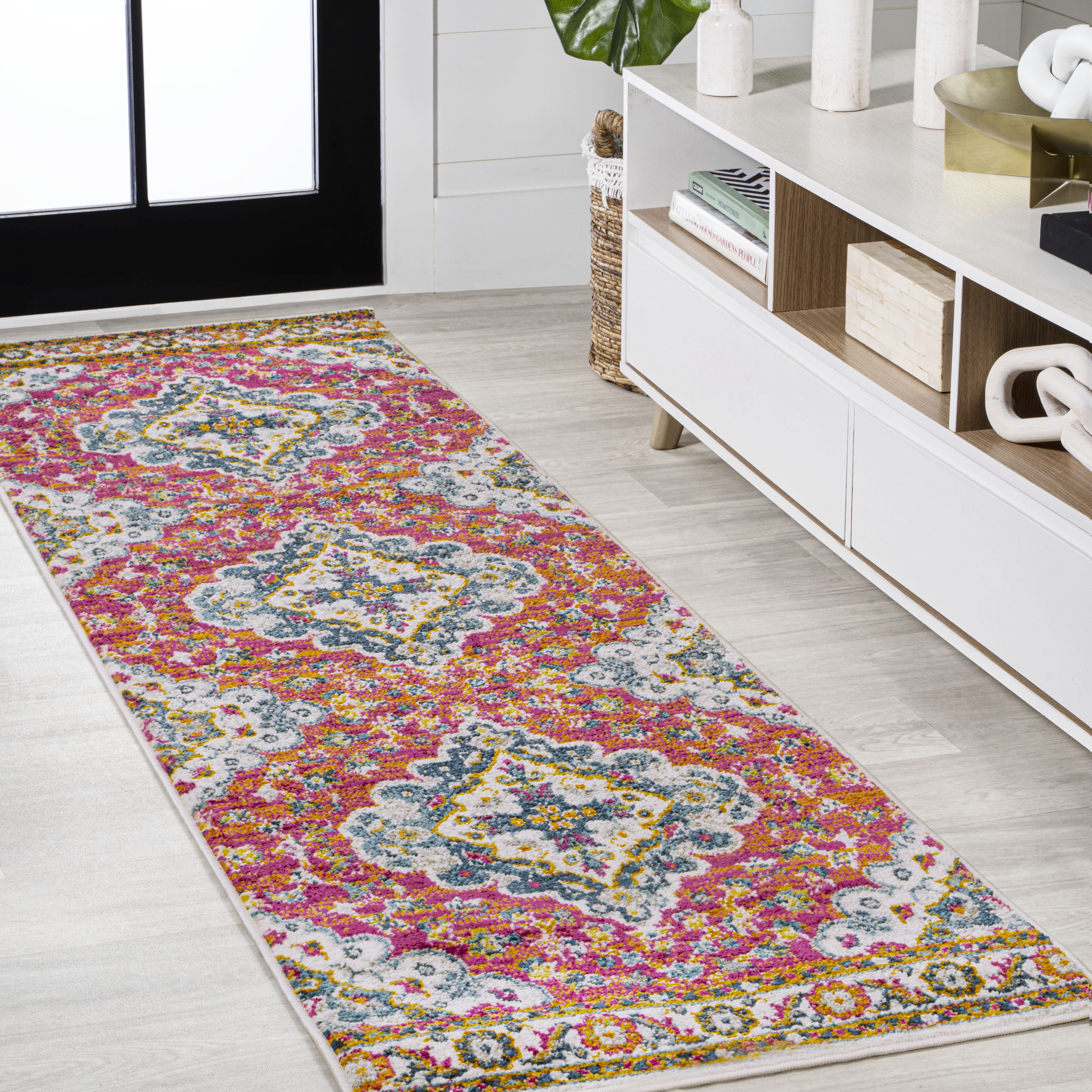 JONATHAN Y BOHEMIAN FLAIR 2 x 8 Runner Rug, Vintage Medallion - Fuchsia ...