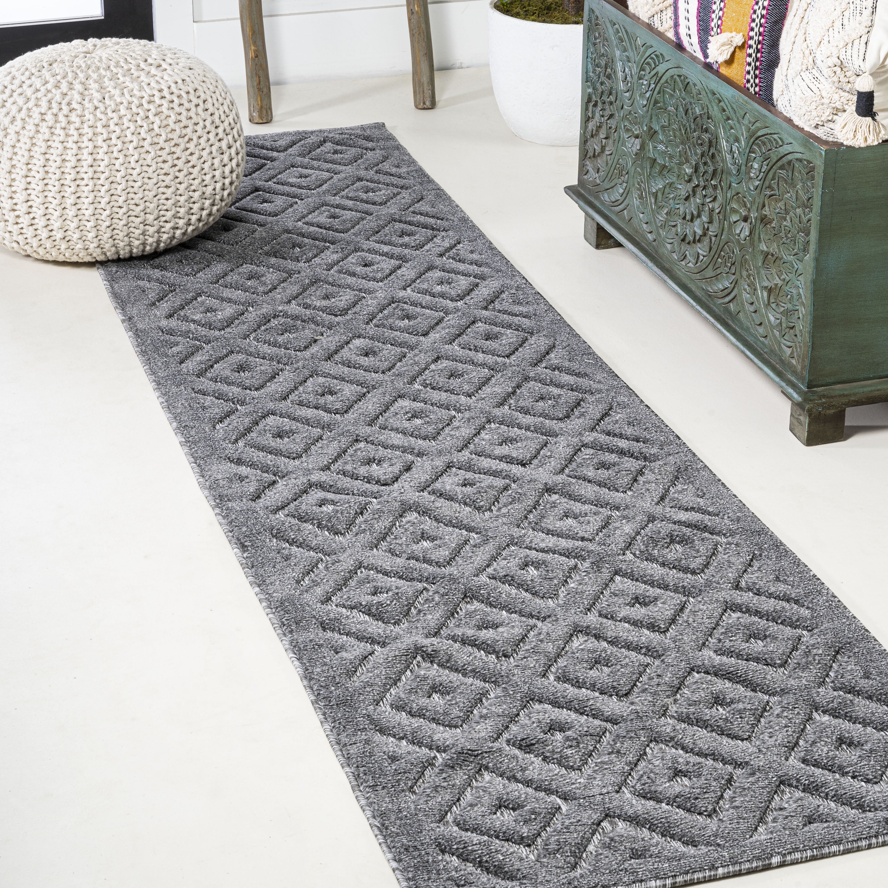 JONATHAN Y IBIZA 2 x 8 Runner Rug, Portmany Neutral Diamond Trellis ...