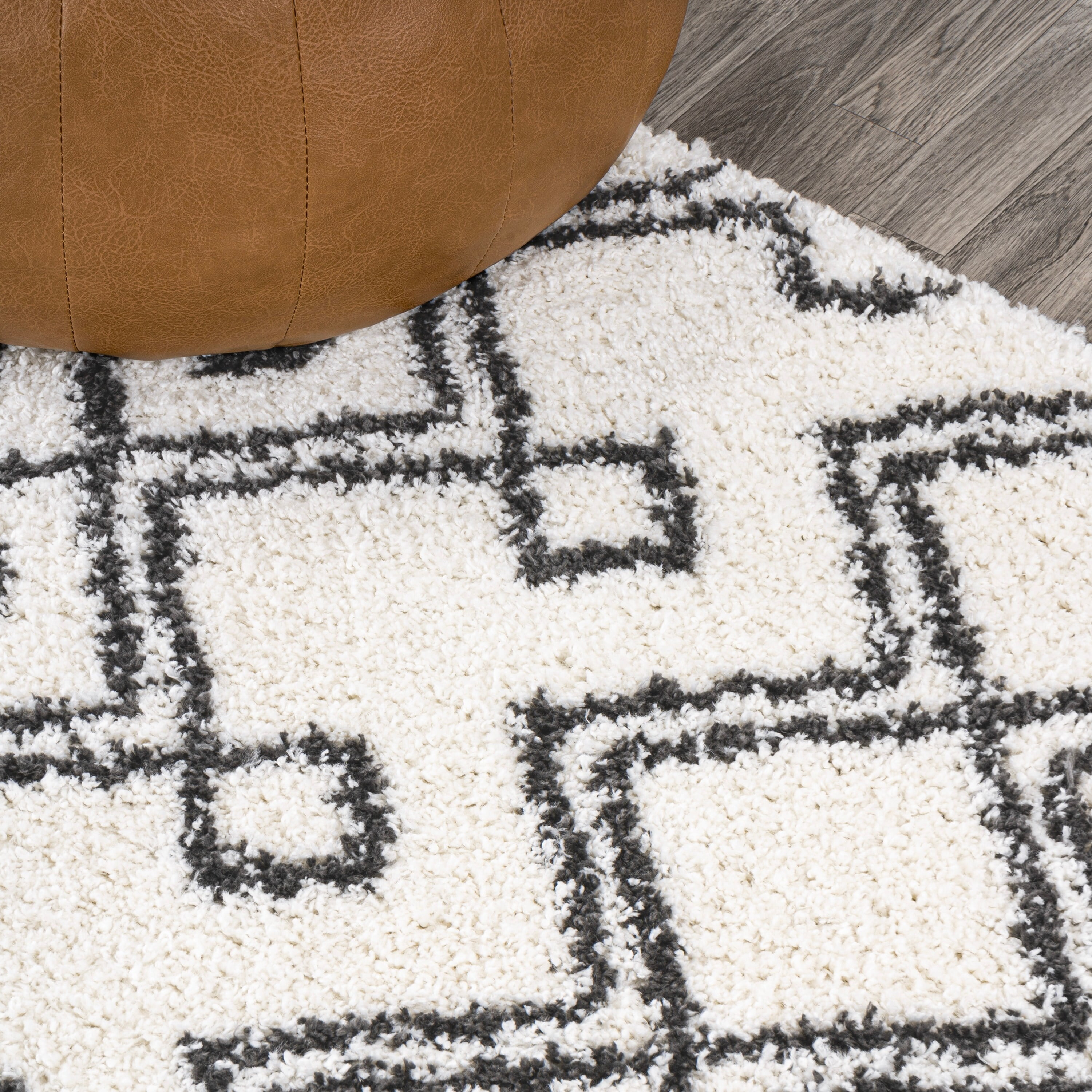 JONATHAN Y JONATHAN Y Sura Moroccan Diamond Shag Area Rug 5 X 8 - White ...