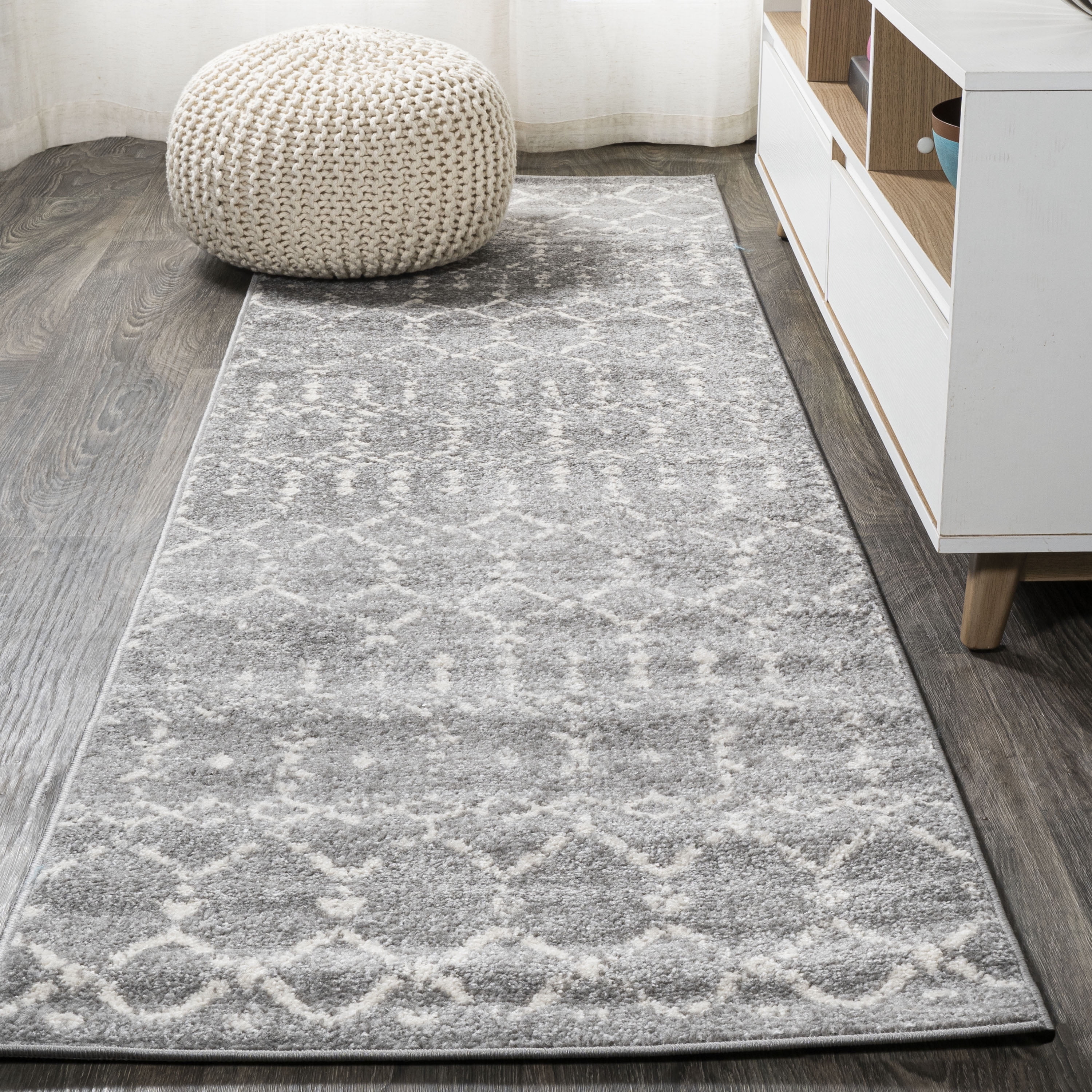 JONATHAN Y MOROCCAN HYPE Boho Vintage Diamond Runner Rug, 2 x 10, Gray ...
