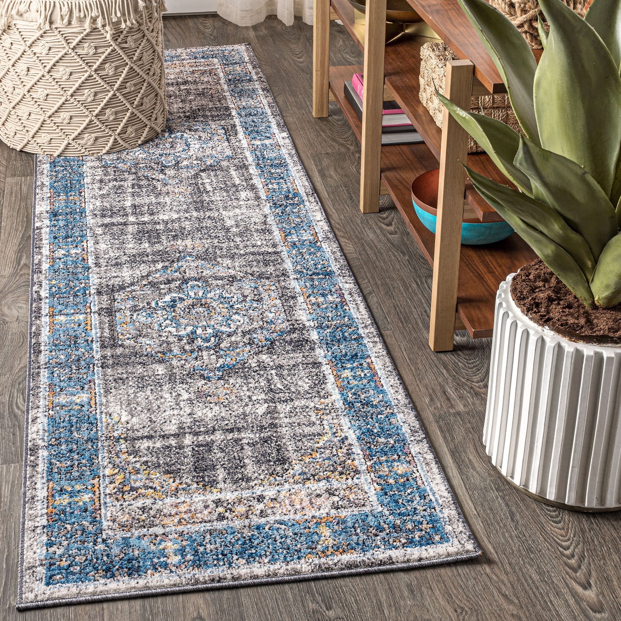 JONATHAN Y VINTAGE Anatolia Medallion Runner Rug, 2 x 8, Peacock Blue ...