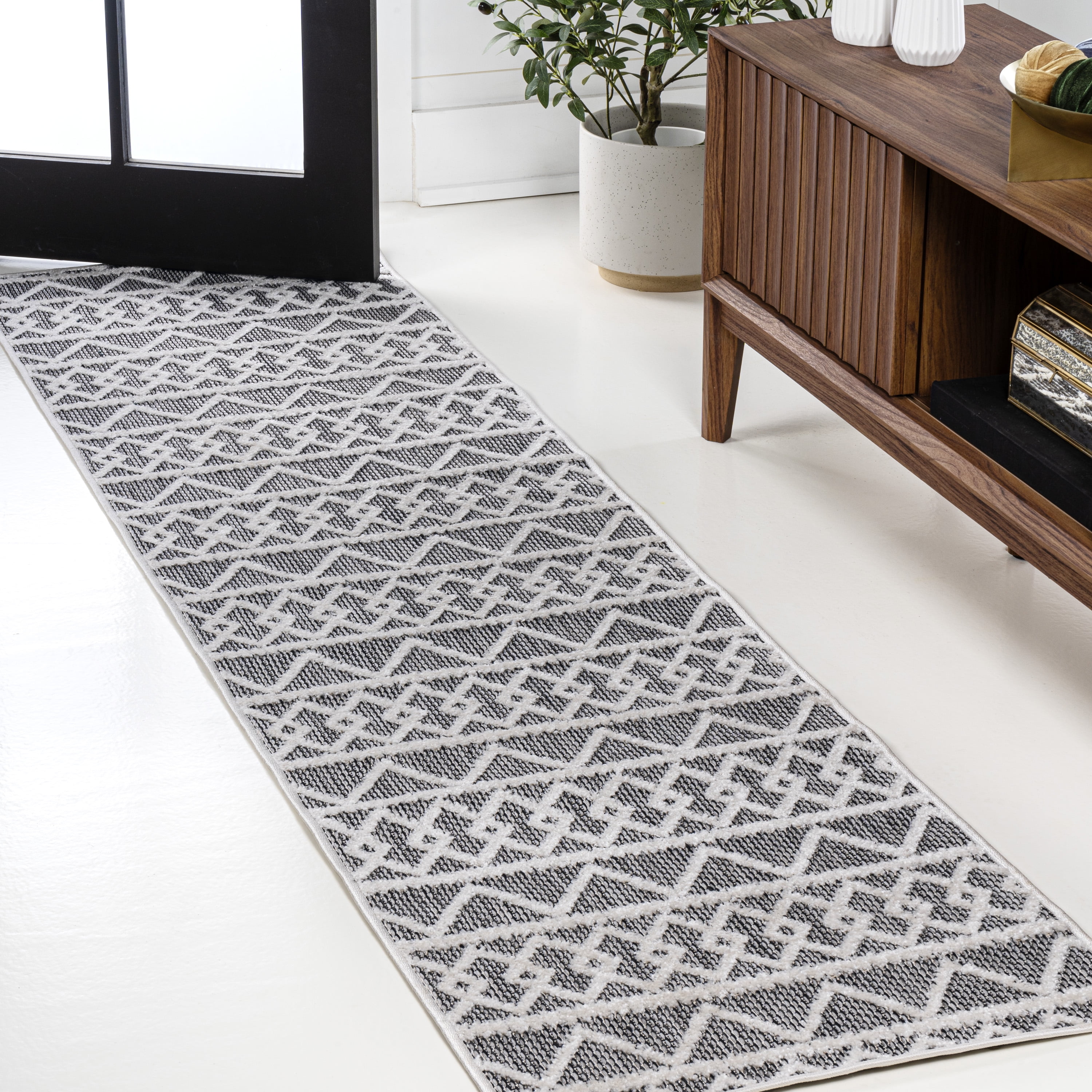 JONATHAN Y SOUTH BEACH 2 x 8 Runner Rug, Aylan Pile Knotted Trellis ...