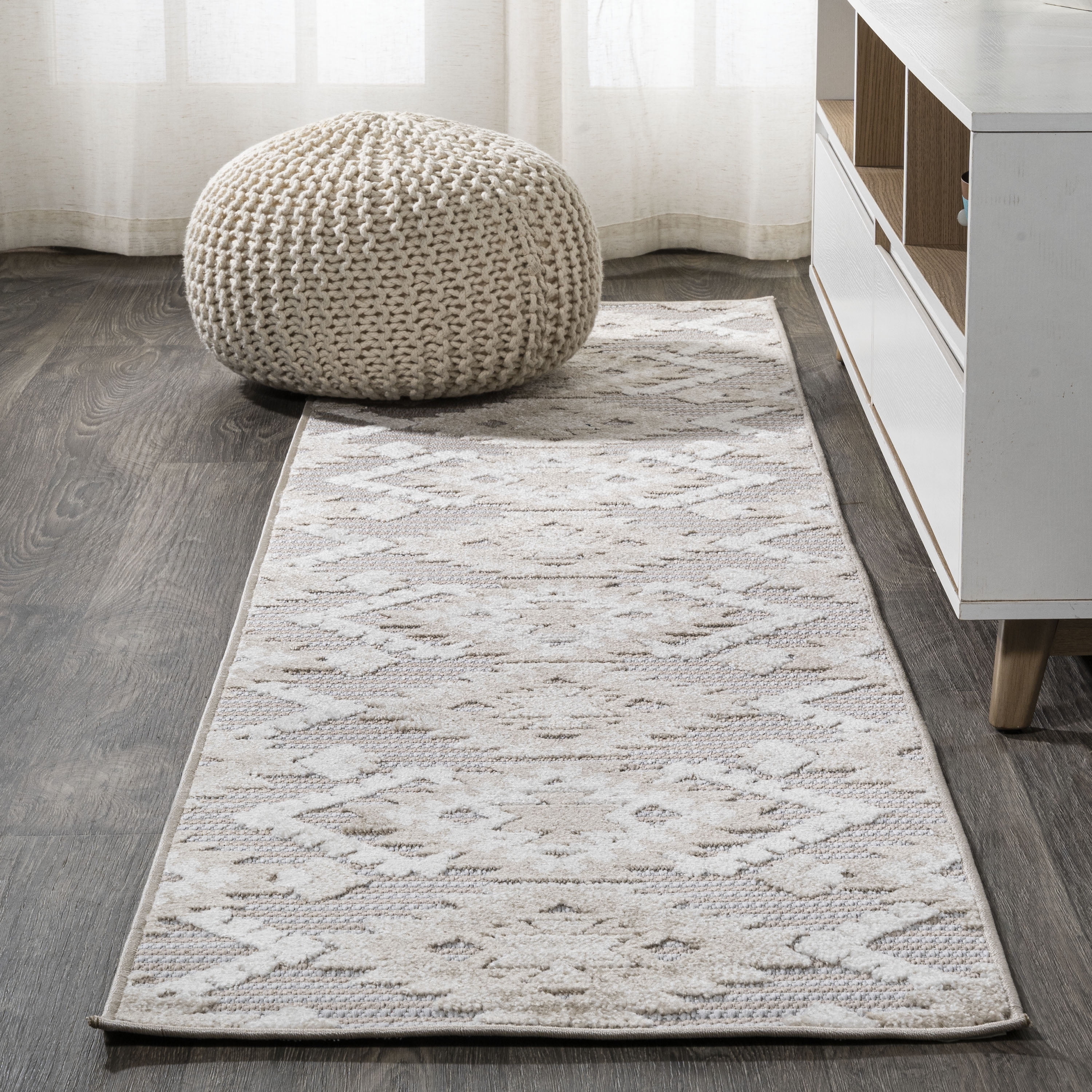 JONATHAN Y SOUTH BEACH 2 x 10 Runner Rug, Sumak Pile Neutral Diamond ...