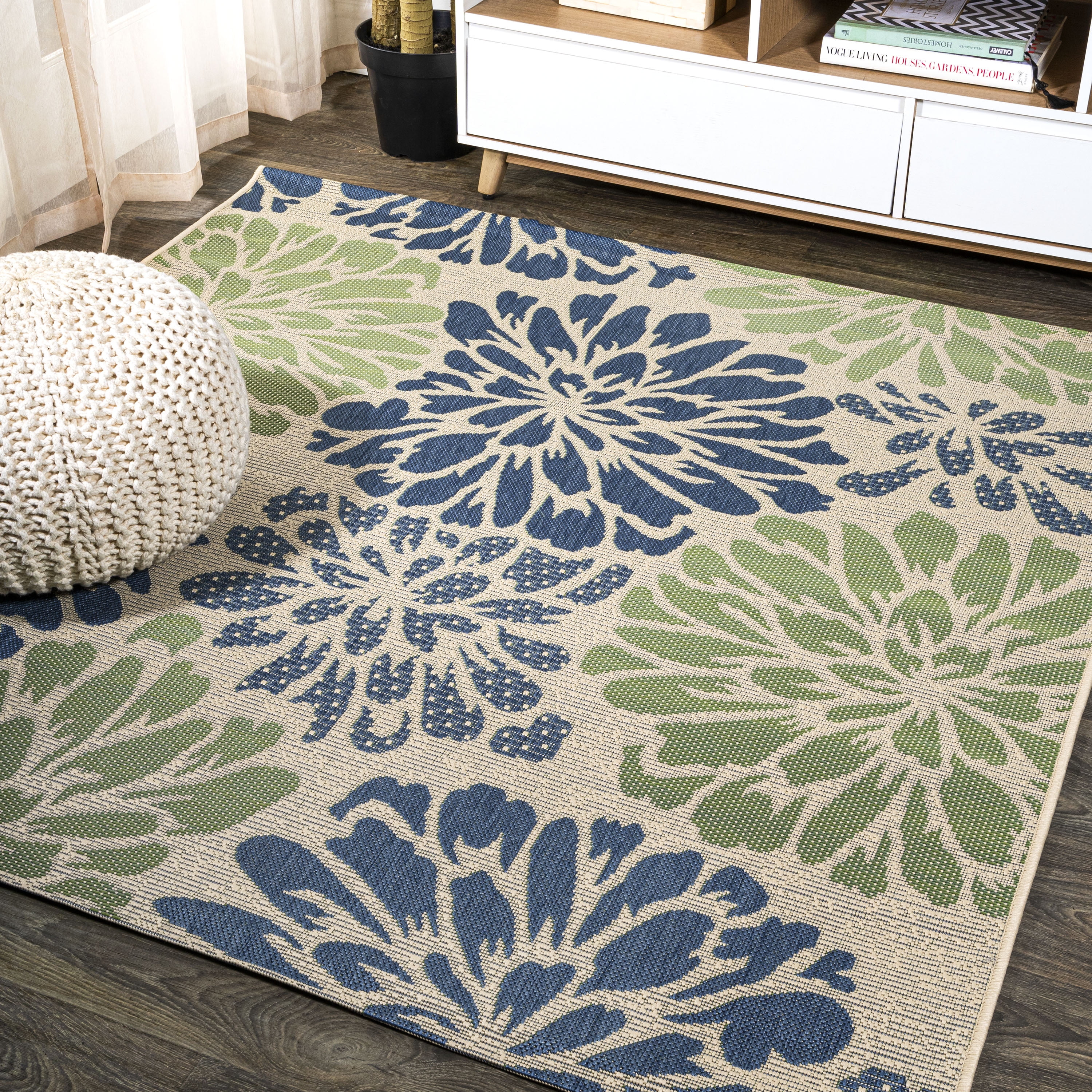 JONATHAN Y SANTA MONICA 4' Square Area Rug, Zinnia Floral Textured ...