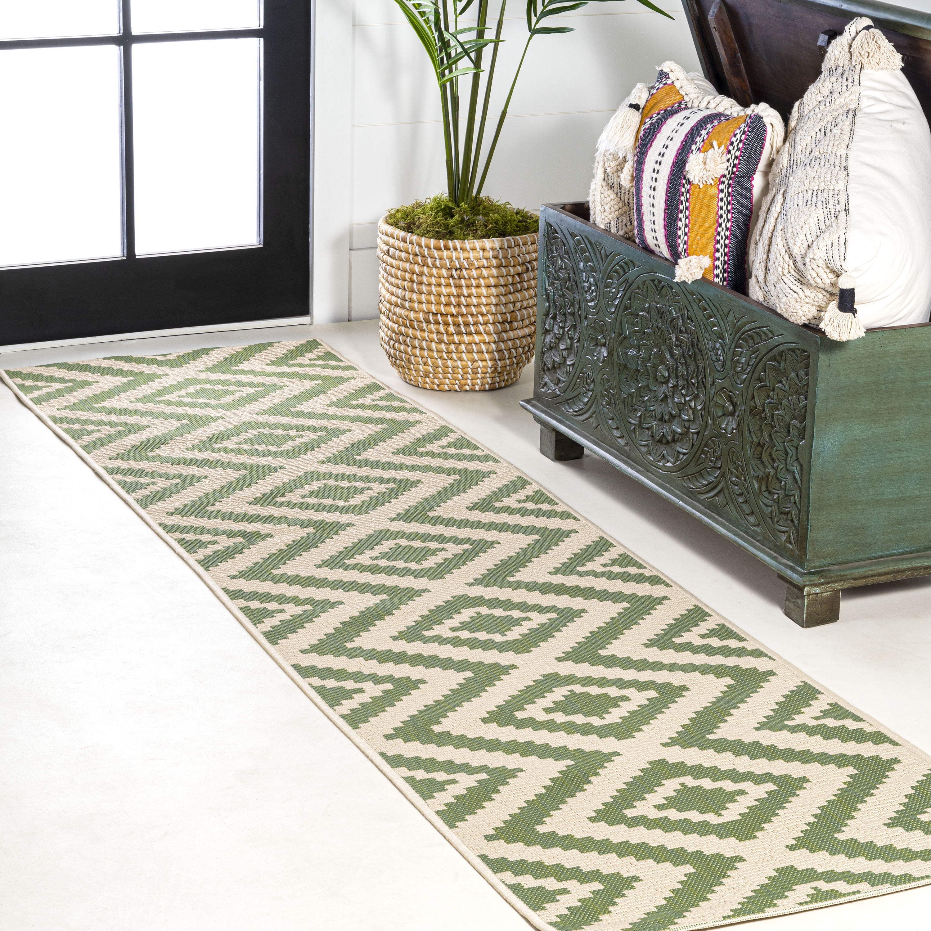 JONATHAN Y SANTA MONICA 2 x 8 Runner Rug, Sintra Diamond Tribal - Green ...