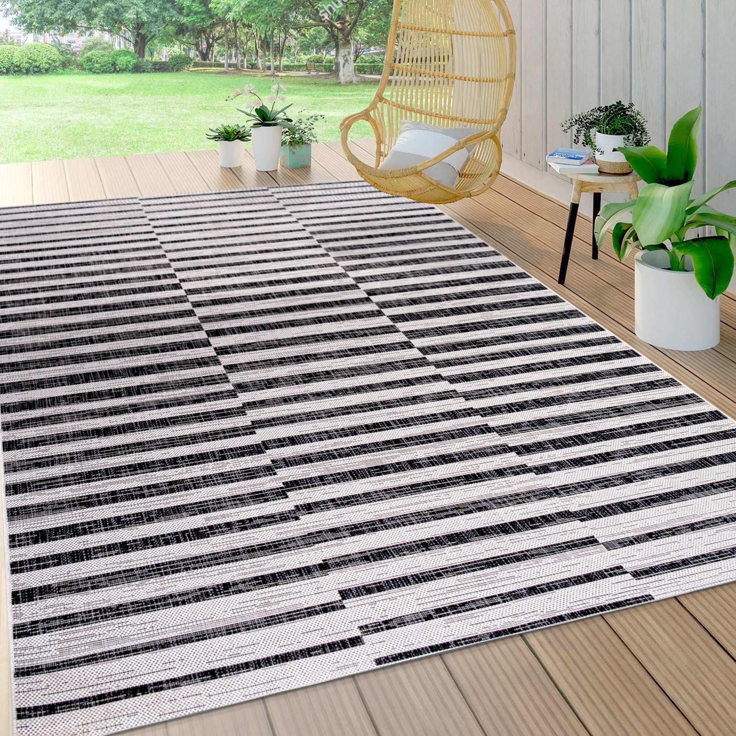 Sukie Modern Offset Stripe Ivory/Black Indoor/Outdoor Area Rug 8 ft. x ...