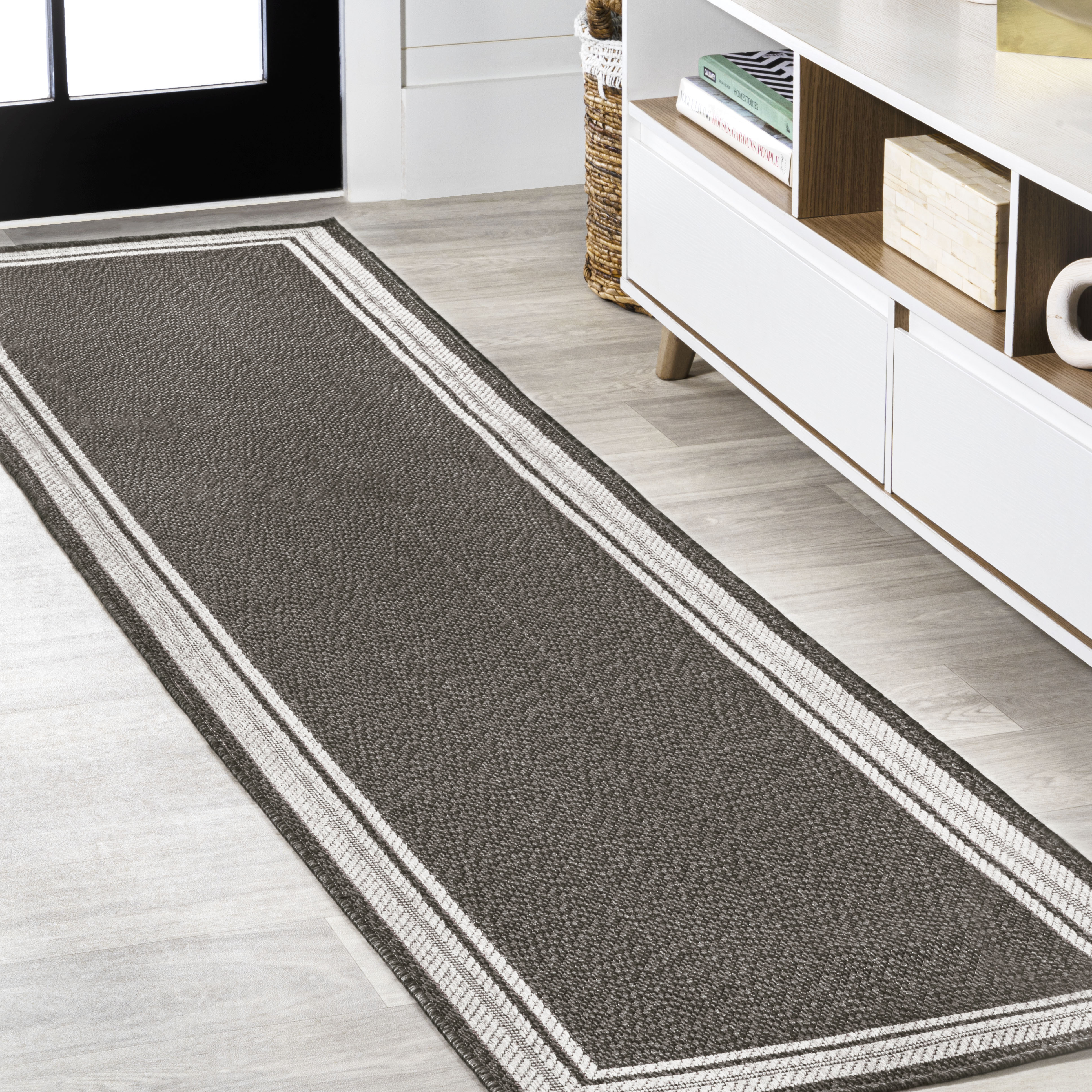 JONATHAN Y SANTA MONICA 2 x 8 Runner Rug, James Border Stripe - Black ...