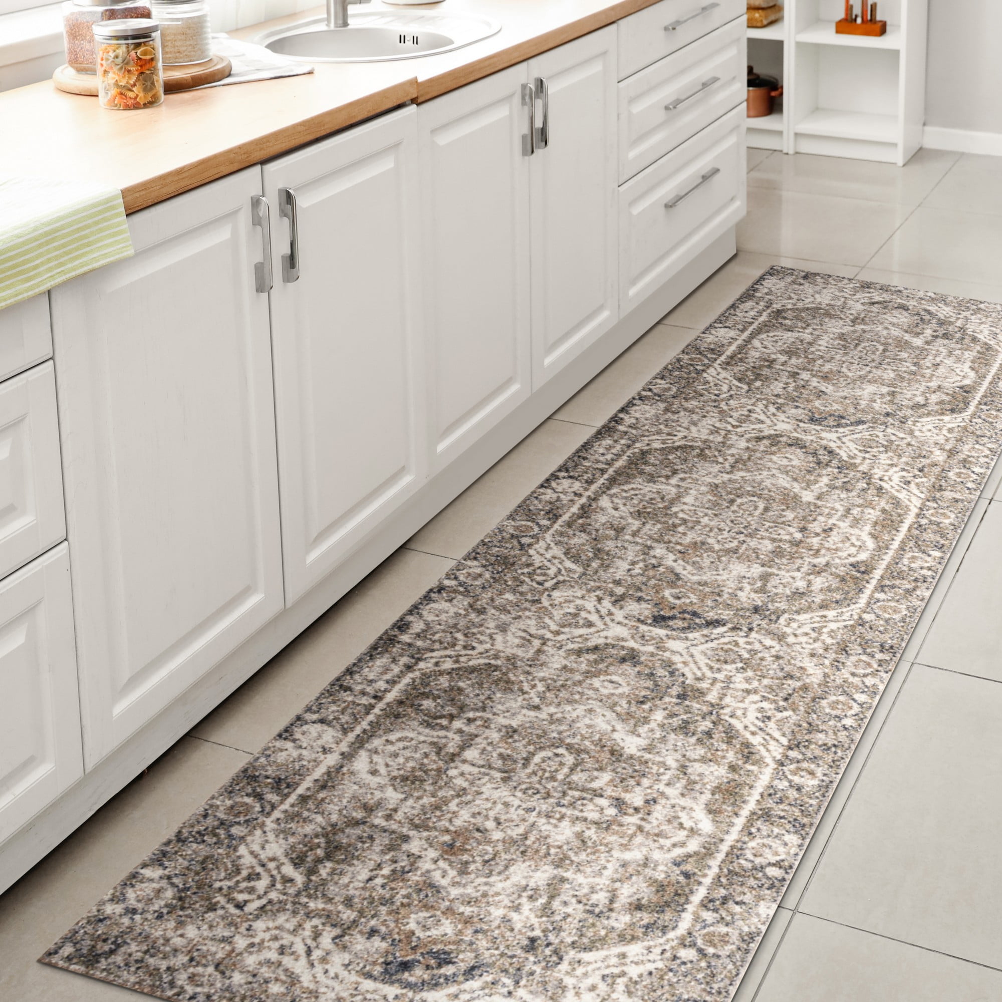 JONATHAN Y WSH316C-28 Keesha Bold Distressed Medallion Low-Pile Machine ...