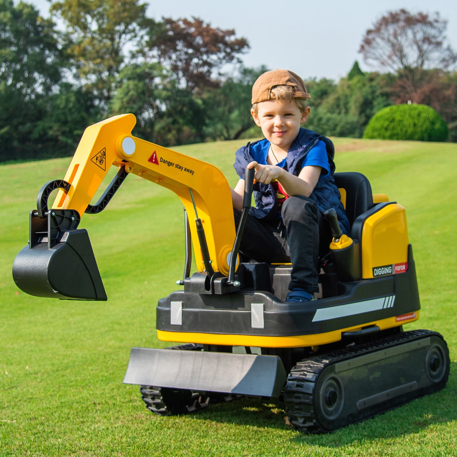 JOYLDIAS 12V Kids Ride On Excavator/Bulldozer, 360 Rotation, Remote ...