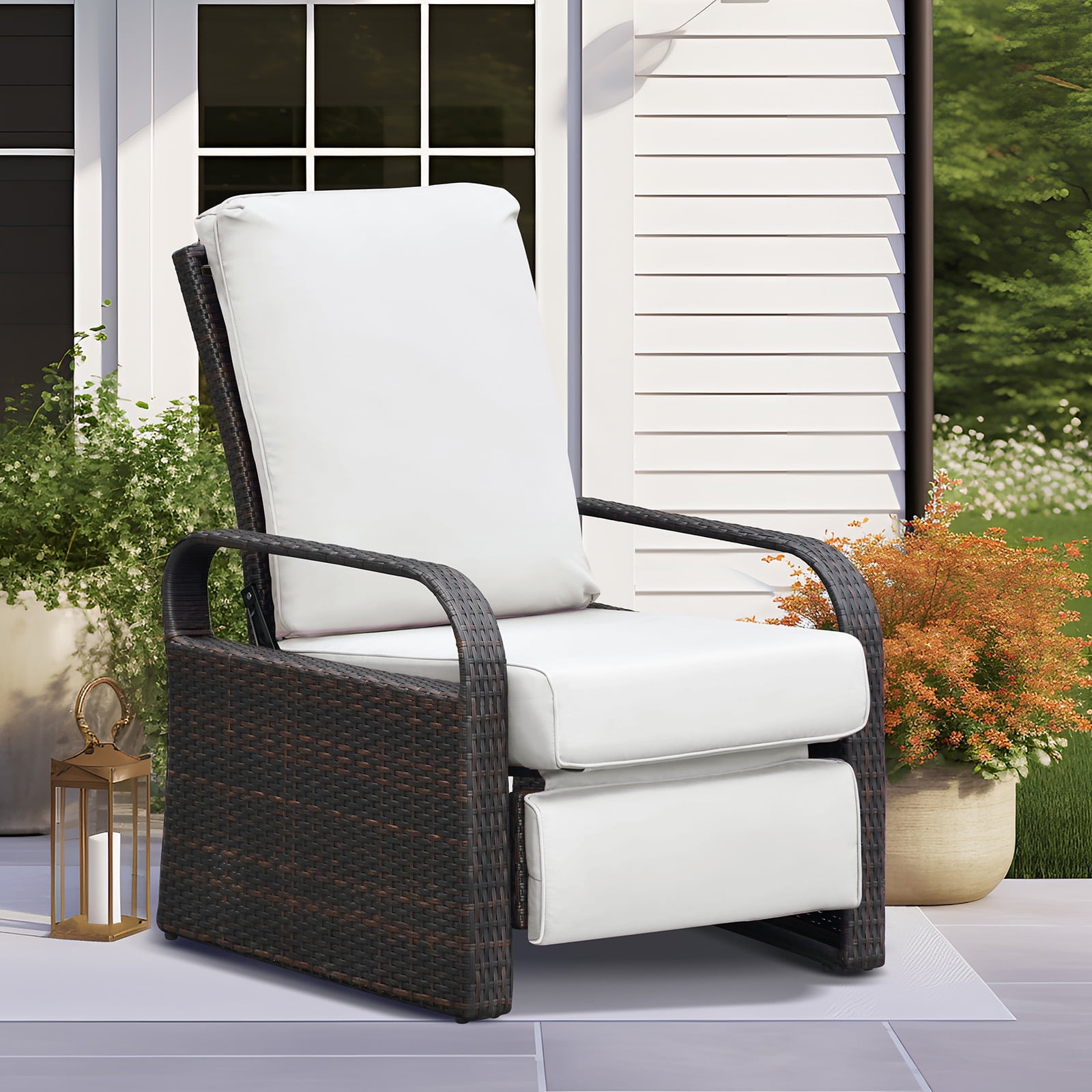 JP Outdoor All-Weather Outdoor Wicker Recliner Chair with Fade ...