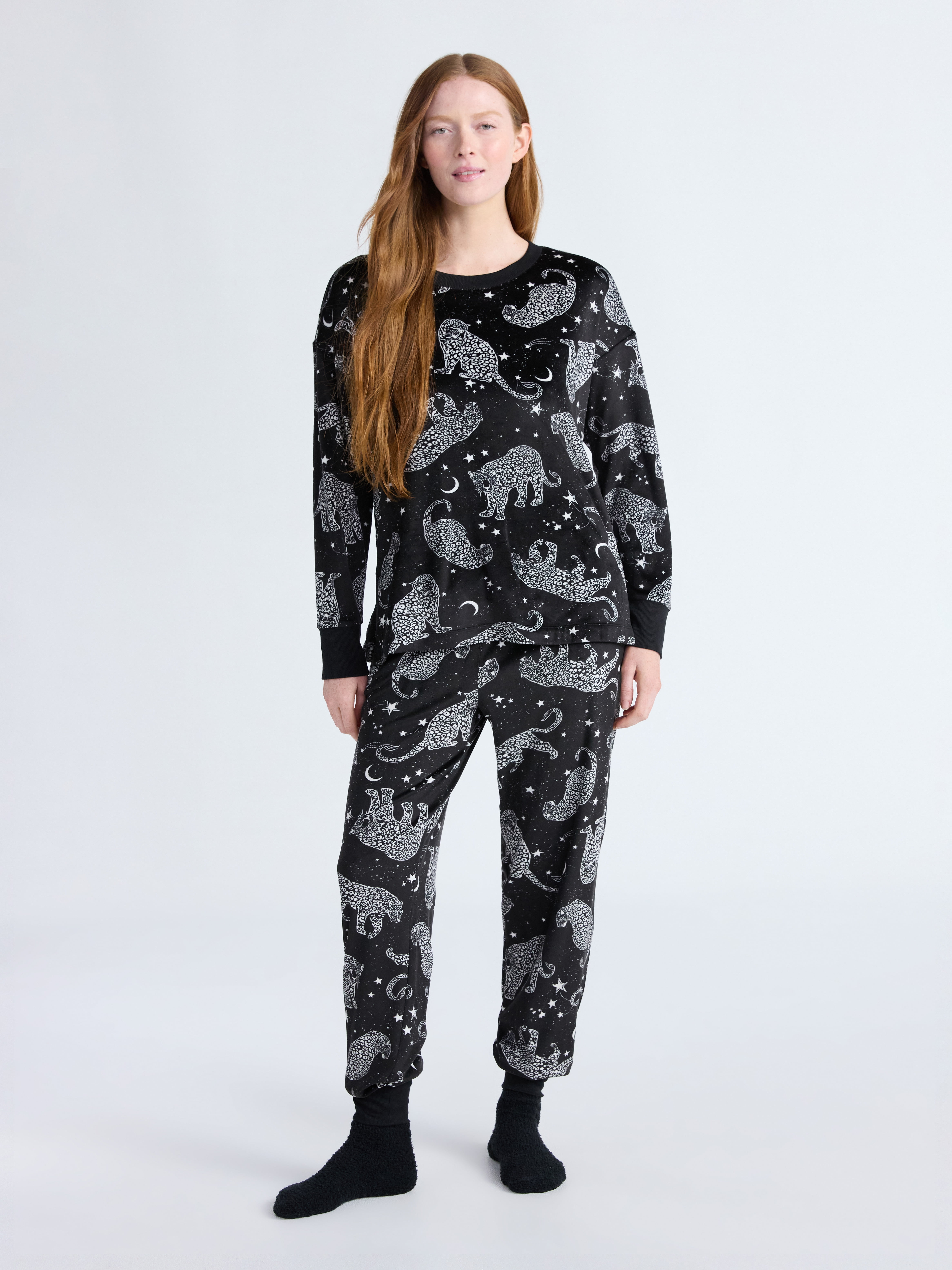 Joyspun Women’s Stretch Velour Long Sleeve Top, Pants, and Socks Pajama ...