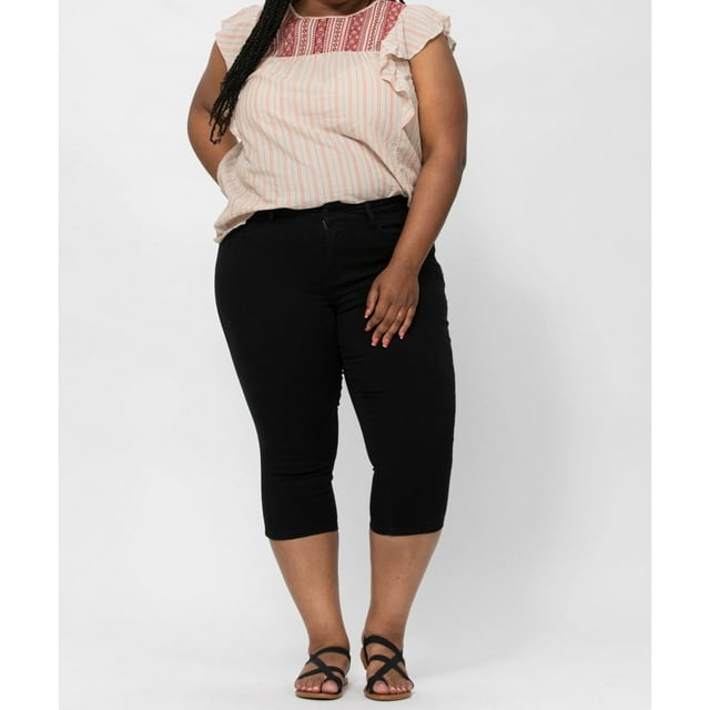JUDY BLUE PLUS SIZE MID-RISE BLACK SKINNY CAPRI JEANS - Walmart.com
