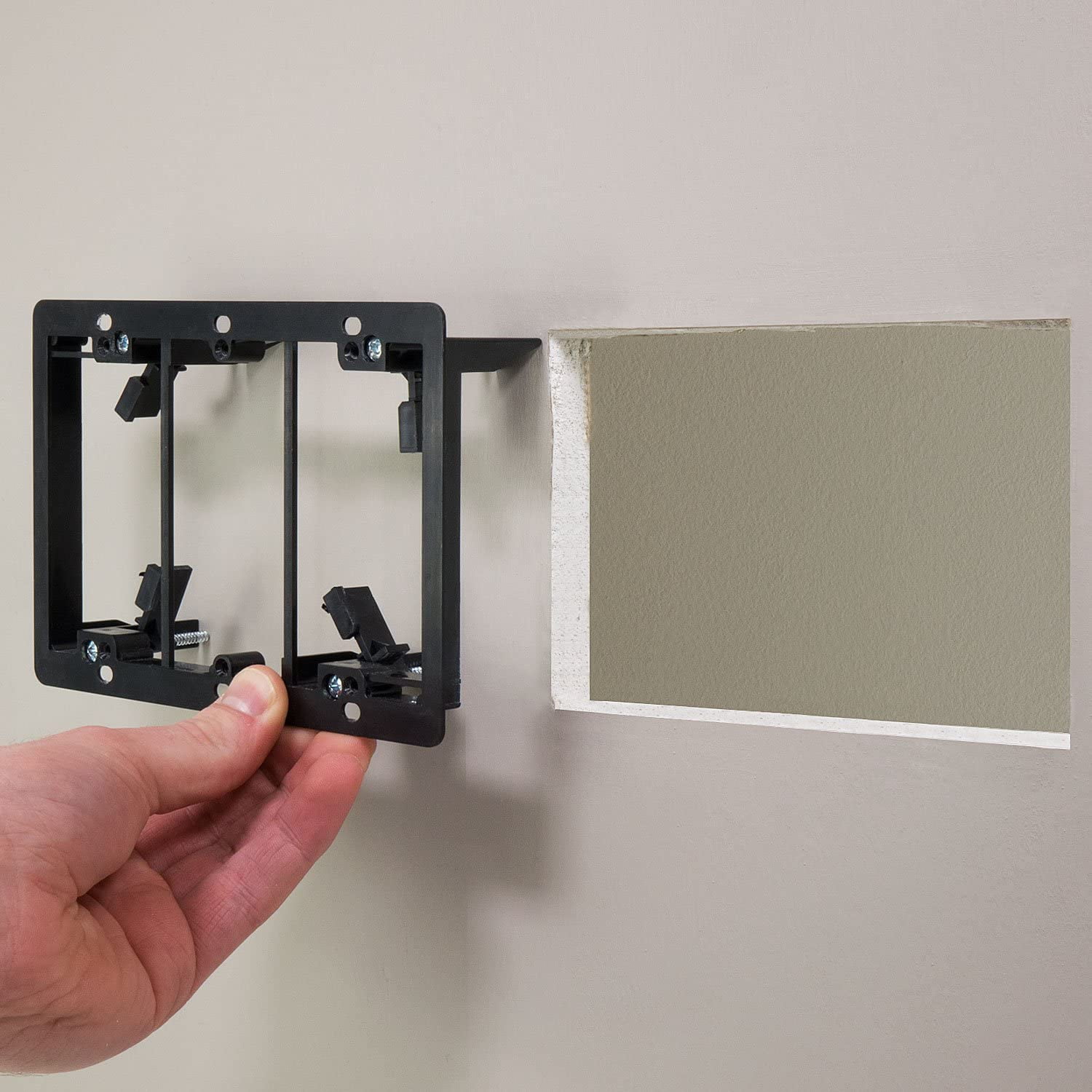 JUJHGRF-Low Voltage Mounting Bracket (3 Gang) (Mounting Screws Included ...