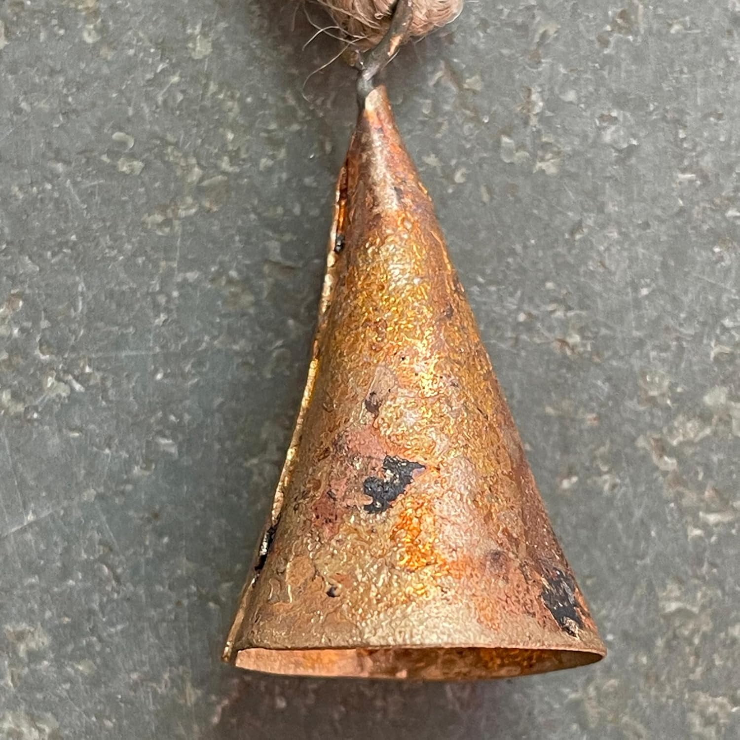 JUNXIAO-20 Pcs Small Gold Metal Craft Bells 2"\u2013 Rustic Cone Cow ...