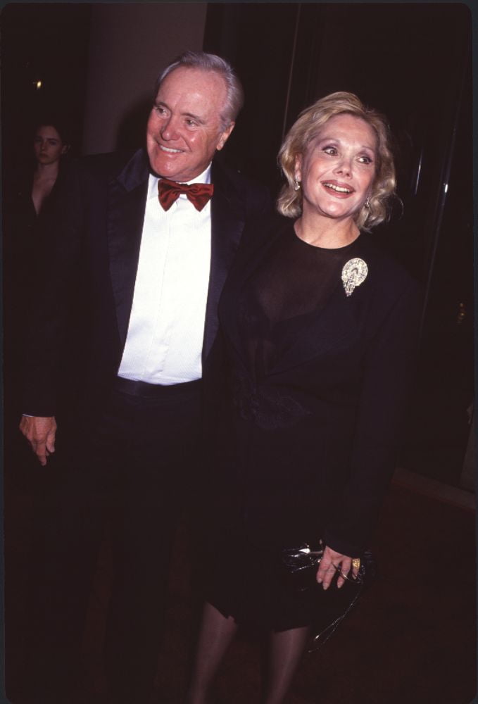 Jack Lemmon In Tuxedo With Felicia Farr In Black Suit At Afi Honors ...