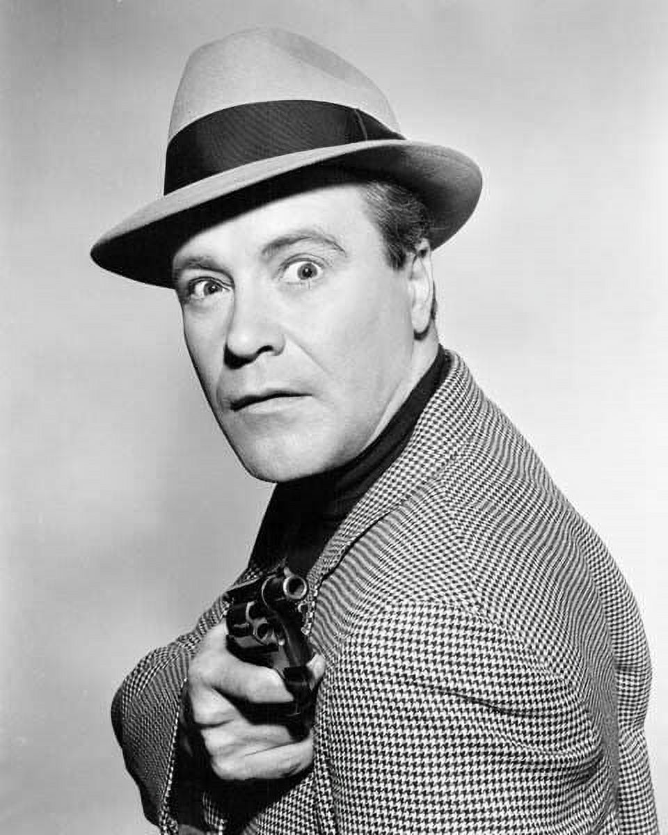 Jack Lemmon as Bash Brannigan points gun 1965 How To Murder Your Wife ...