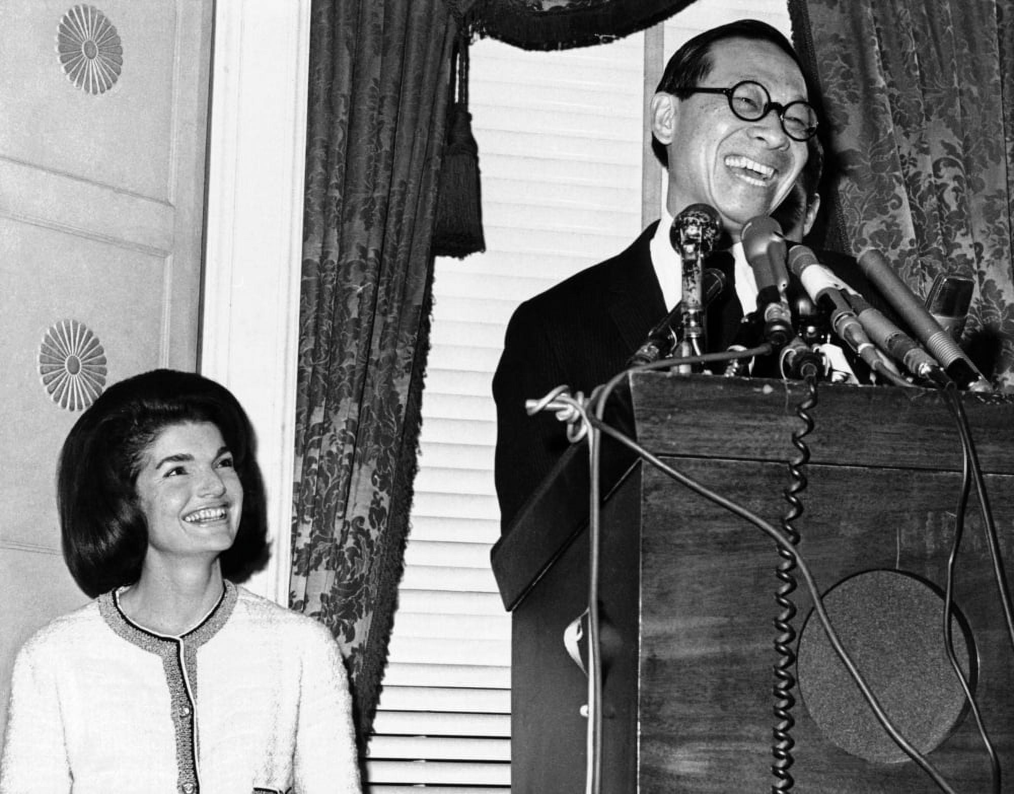 Jacqueline Kennedy And Architect Ieoh Ming Pei. Pei Had Been Chosen As ...