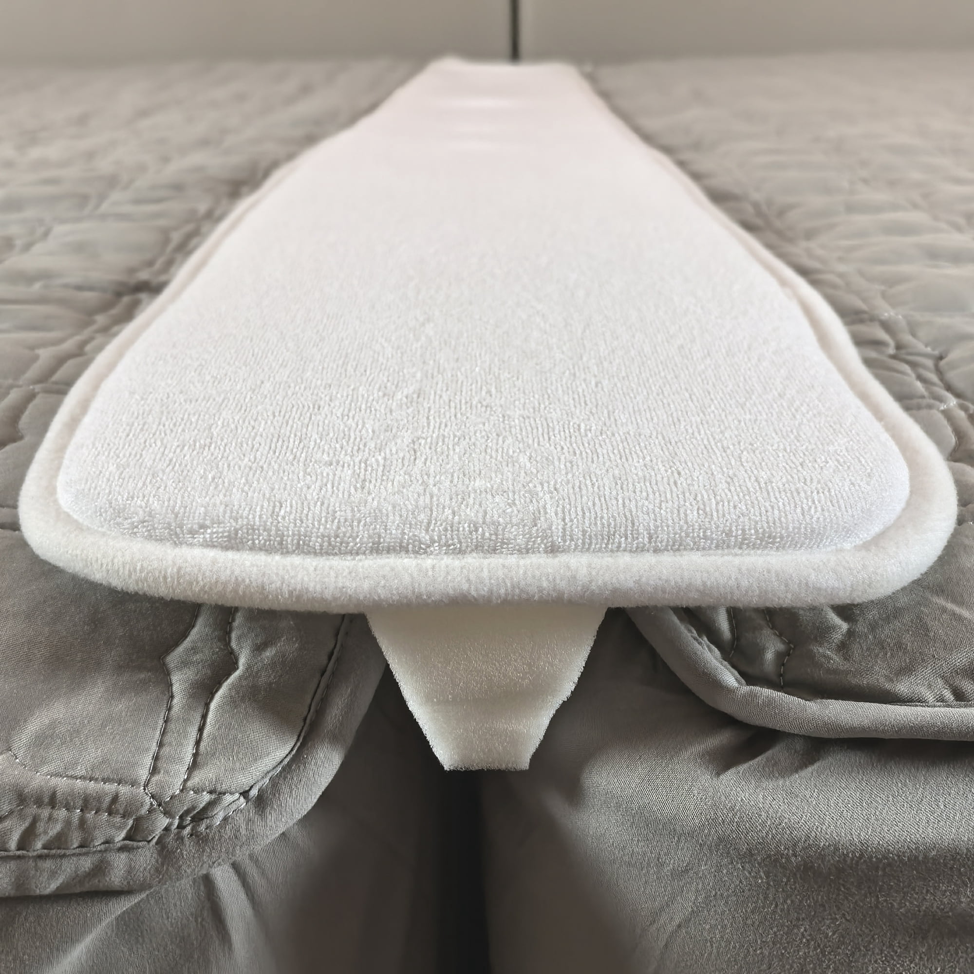 jakoola Foam Bed Bridge, Twin to King Mattress Connector, Adjustable ...