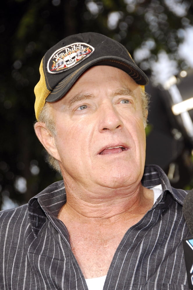 James Caan At Arrivals For The Bee Movie Los Angeles Premiere Mann'S ...
