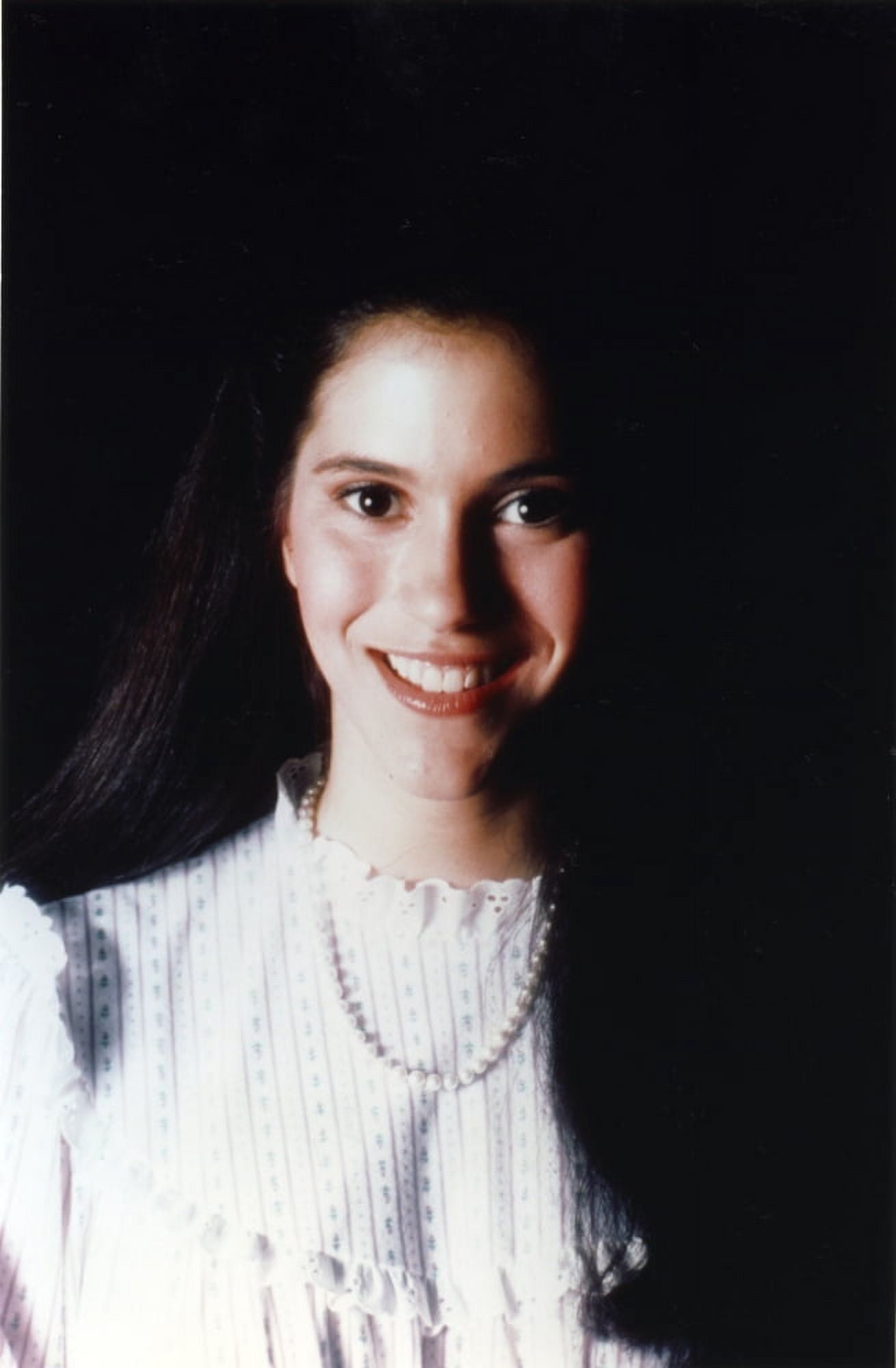 Jamie Gertz smiling Beautiful Photo Print (8 x 10) - Walmart.com