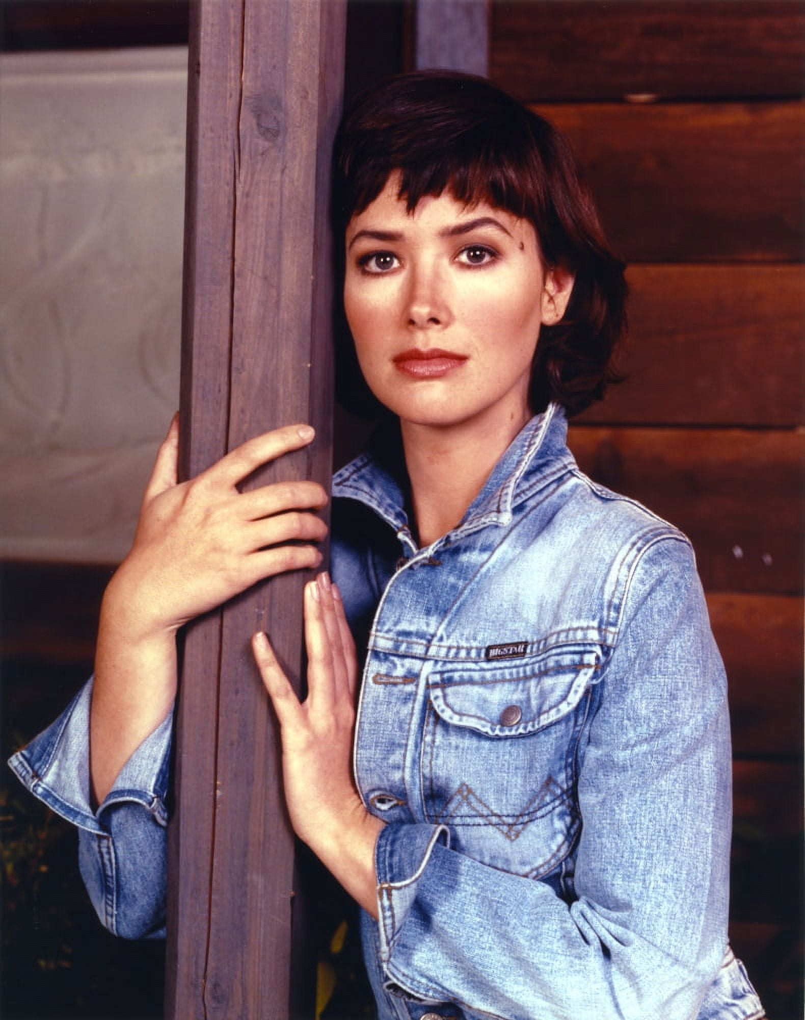 Janine Turner Portrait in Blue Jacket Photo Print (8 x 10) - Walmart.com