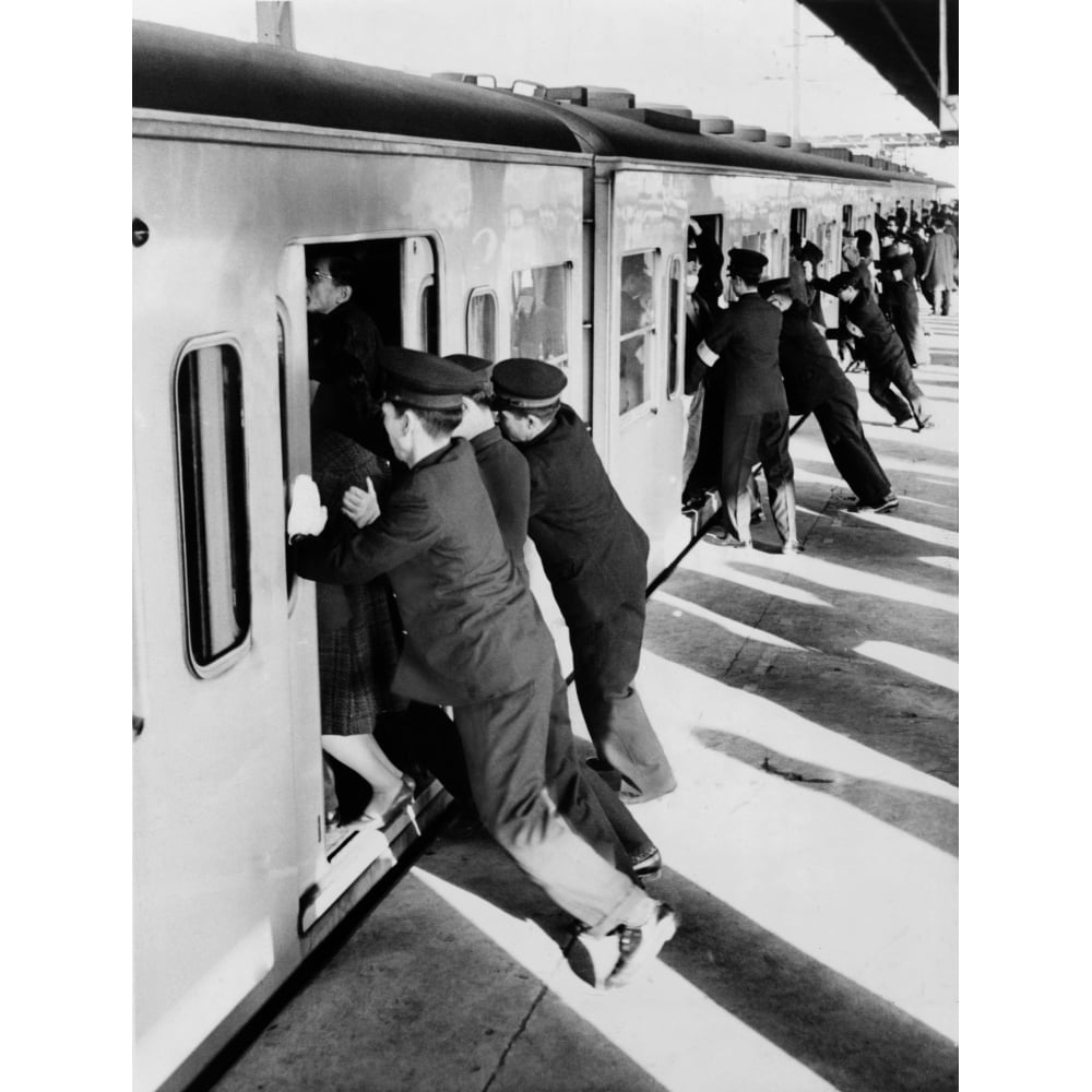 Japanese College Students Employed As Uniformed 'Pushers' Cramming ...