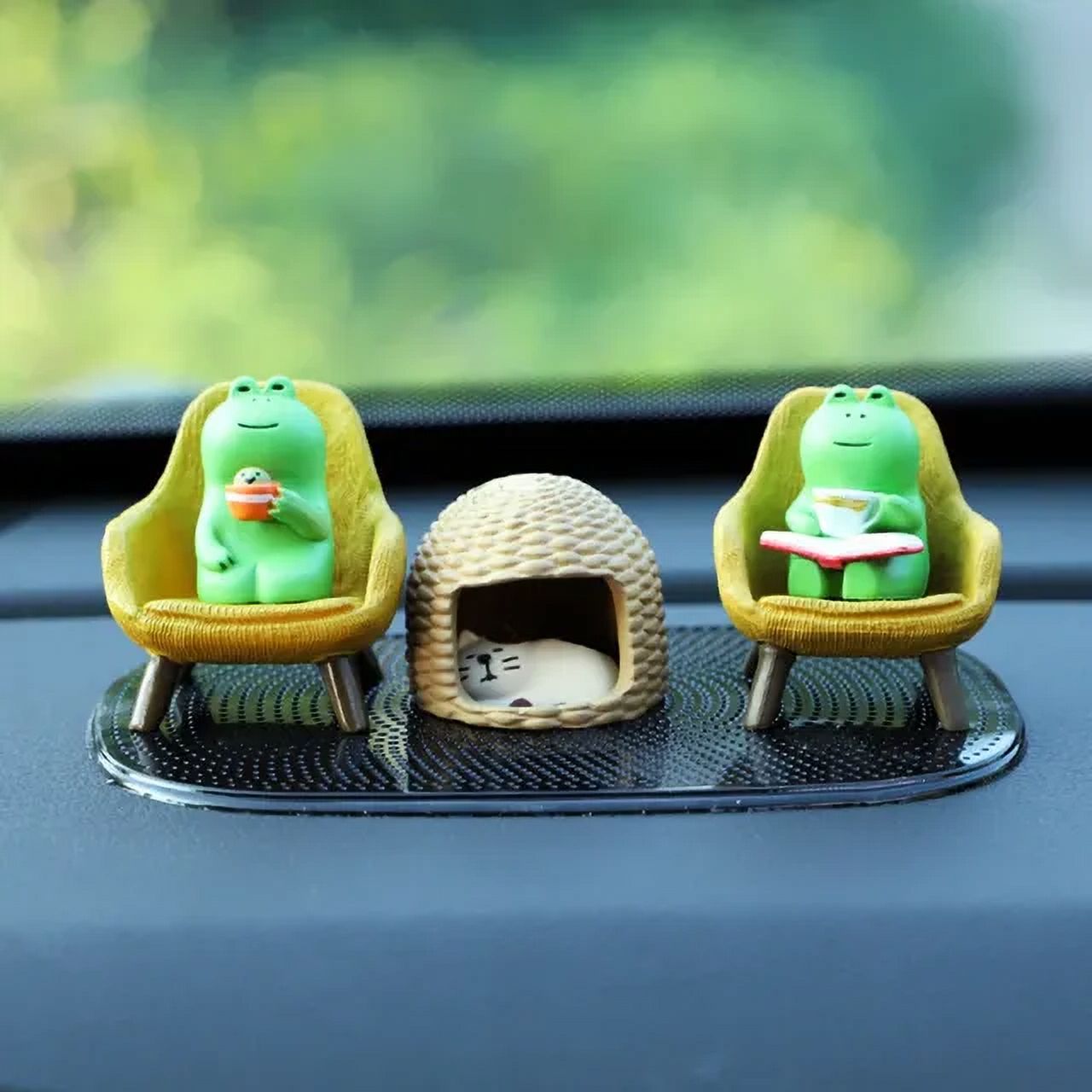 Japanese ZAKKA Frog Cute Car Decoration Ornaments With Pad Car Interior ...
