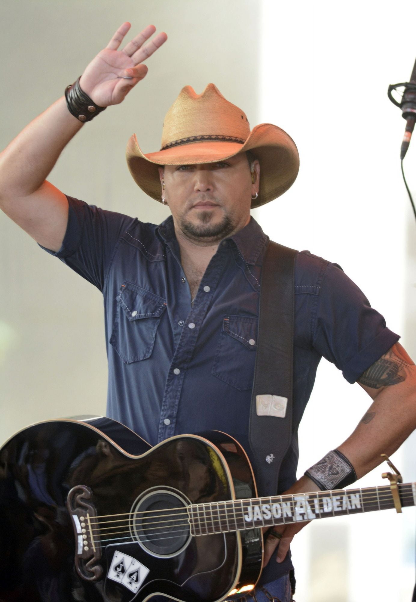 Jason Aldean On Stage For Nbc Today Show Concert With Jason Aldean ...