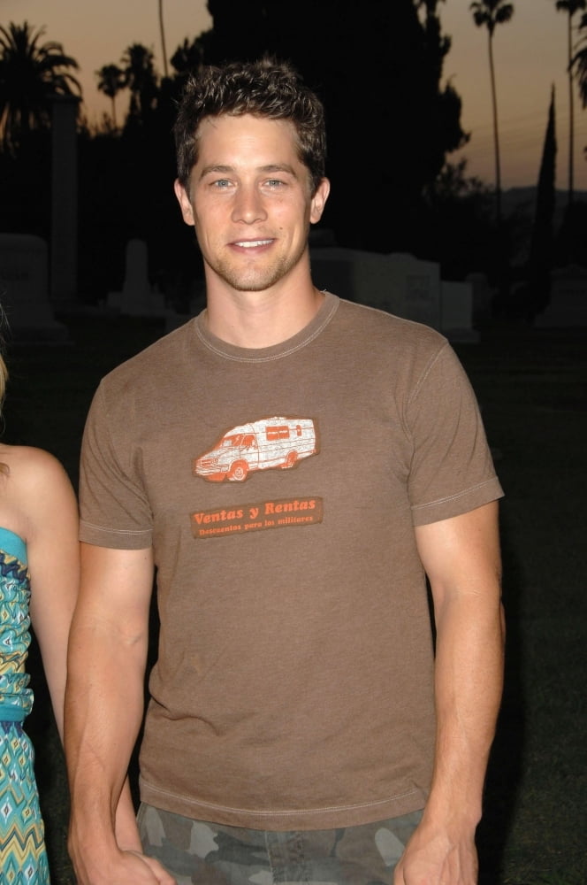 Jason Gerhardt At Arrivals For Abc Sneak Peek Of Pushing Daisies ...