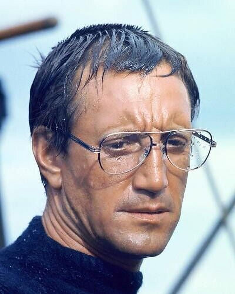 Jaws Roy Scheider as Martin Brody onboard Orca 8x10 inch photo ...